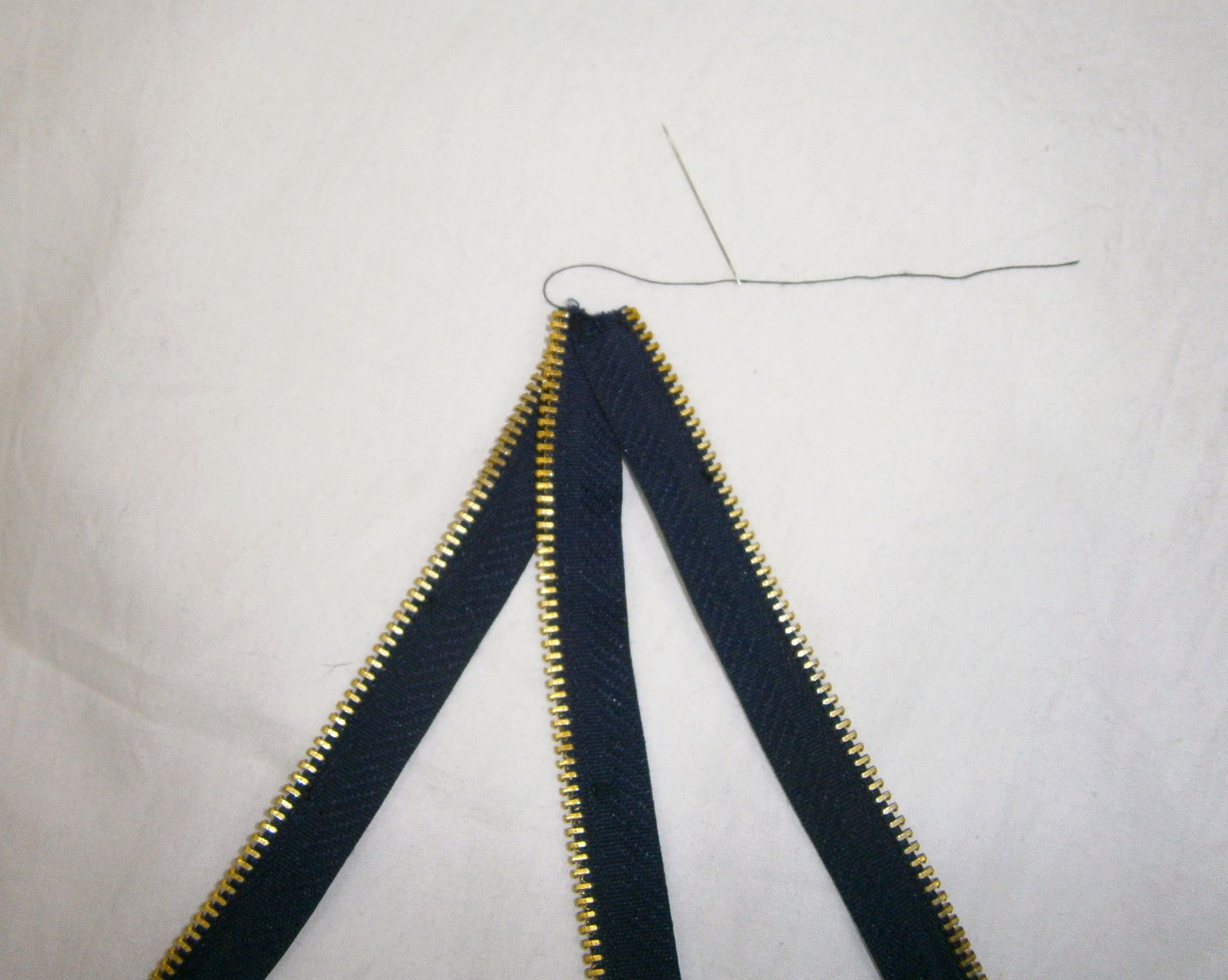 8 DIY Zipper Jewelry : 10 Steps (with Pictures) - Instructables
