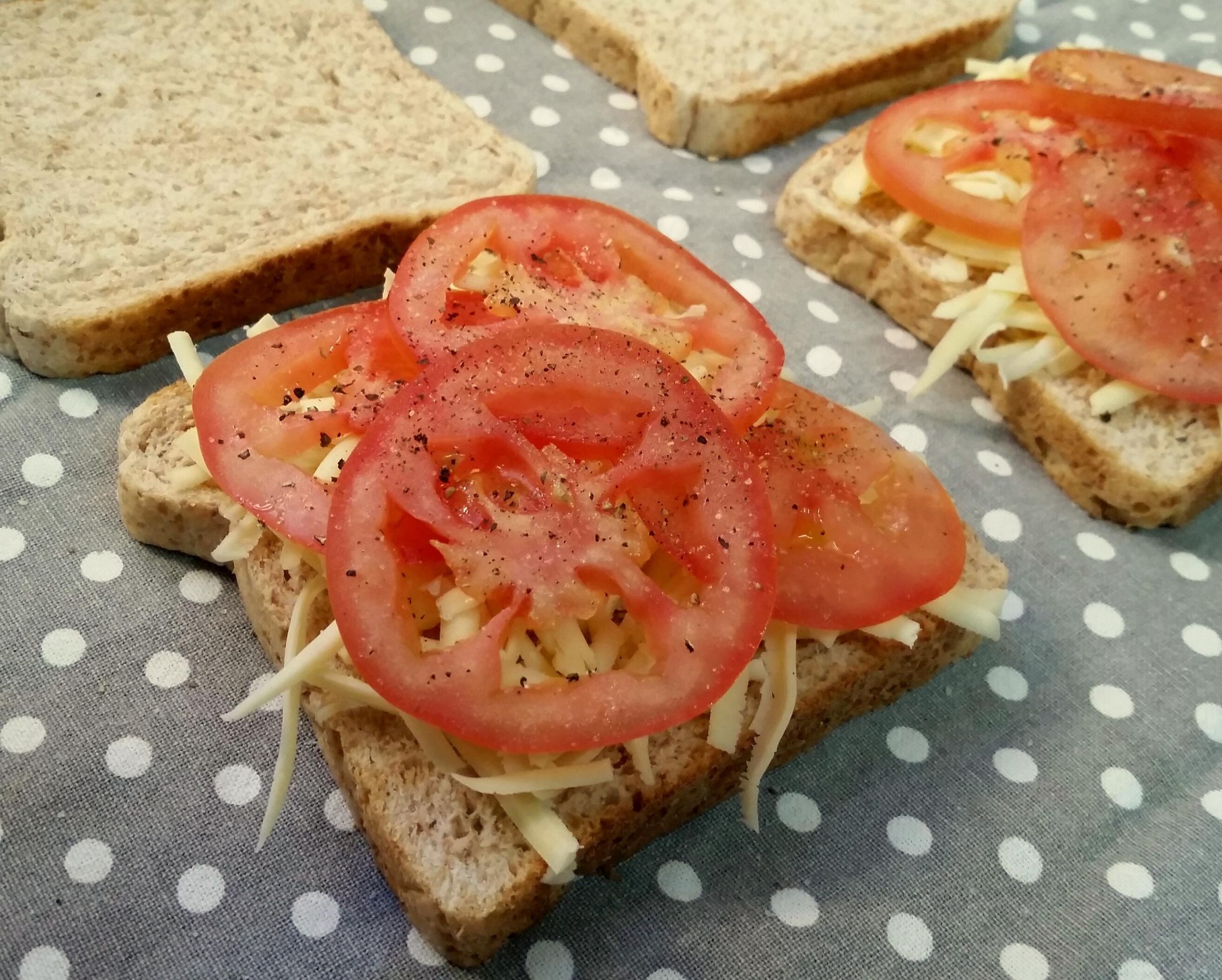 The Iconic South African "Braai Broodjies" : 6 Steps (with Pictures ...