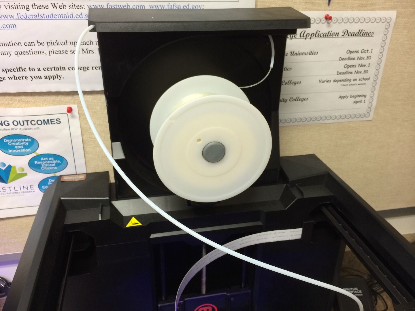 MakerBot 5th Gen Generic Filament Spool Adapter : 3 Steps - Instructables