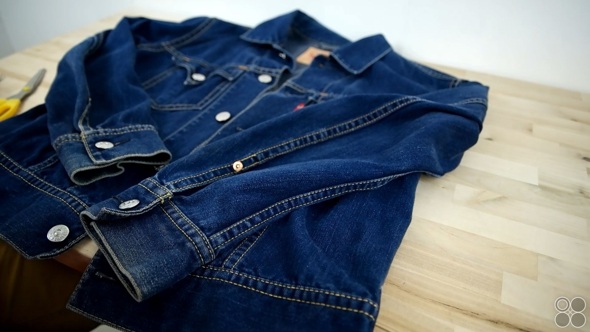 Adding Sleeves and Hood to Denim Jacket : 10 Steps (with Pictures ...