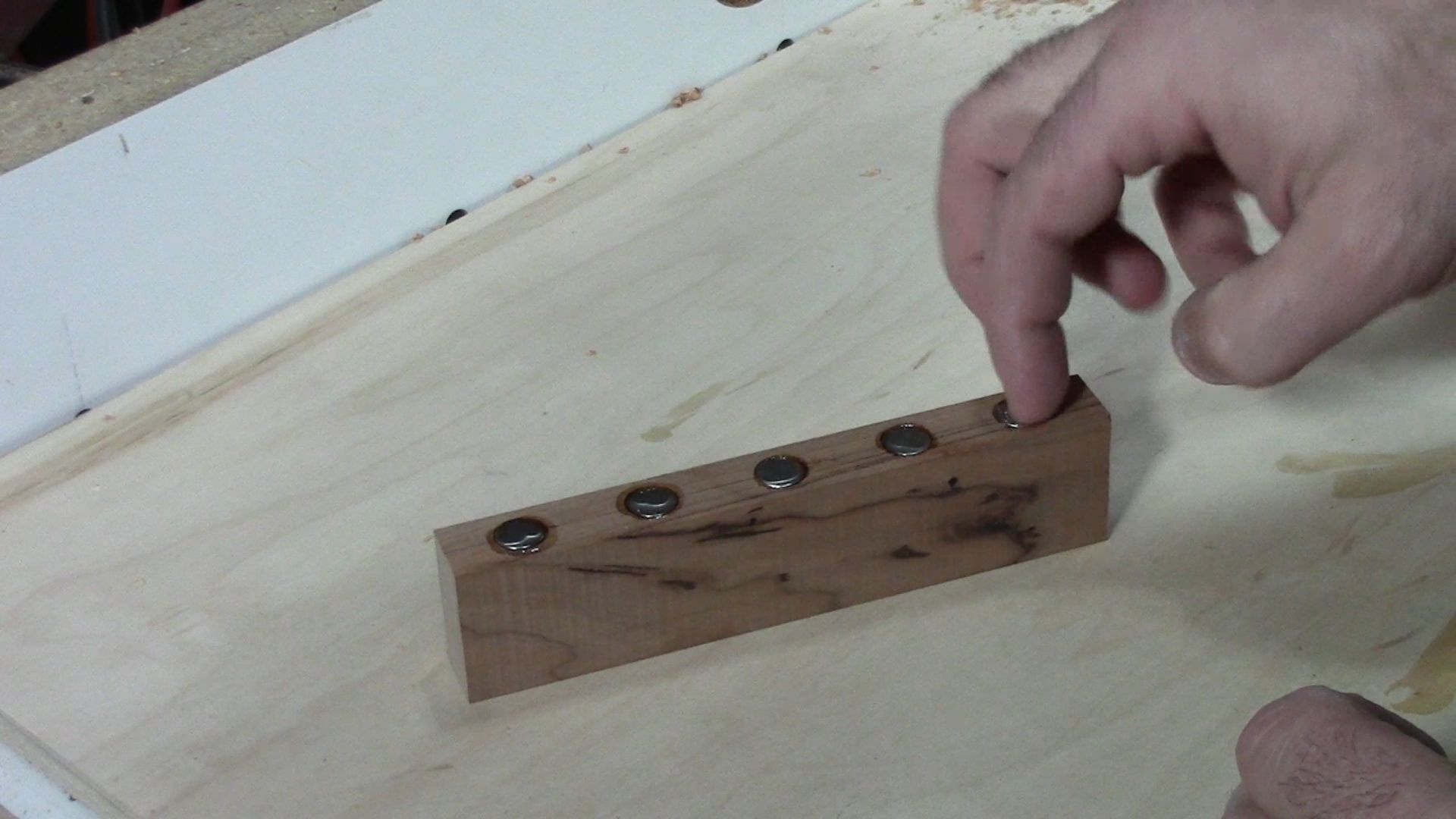 90° Magnetic Hand Saw Guide : 12 Steps (with Pictures) - Instructables