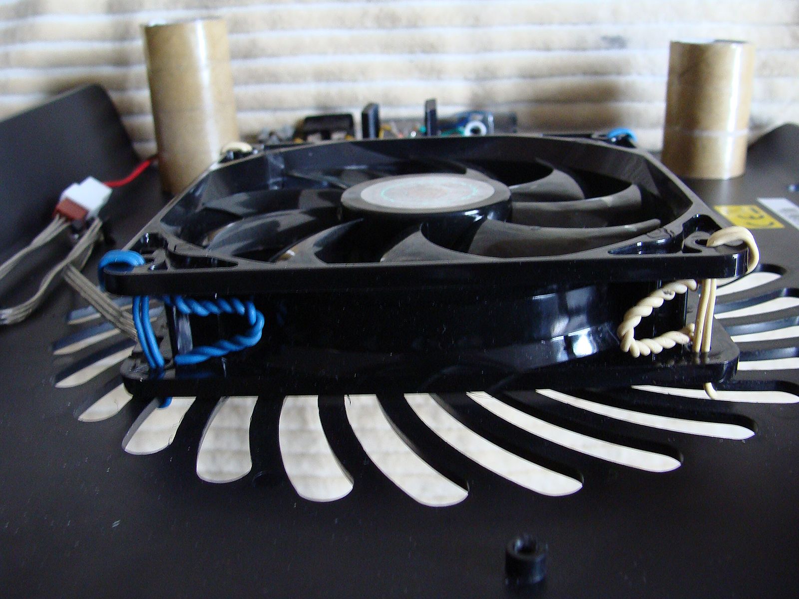 Upgrade Your Laptop Cooling Pad : 8 Steps (with Pictures) - Instructables