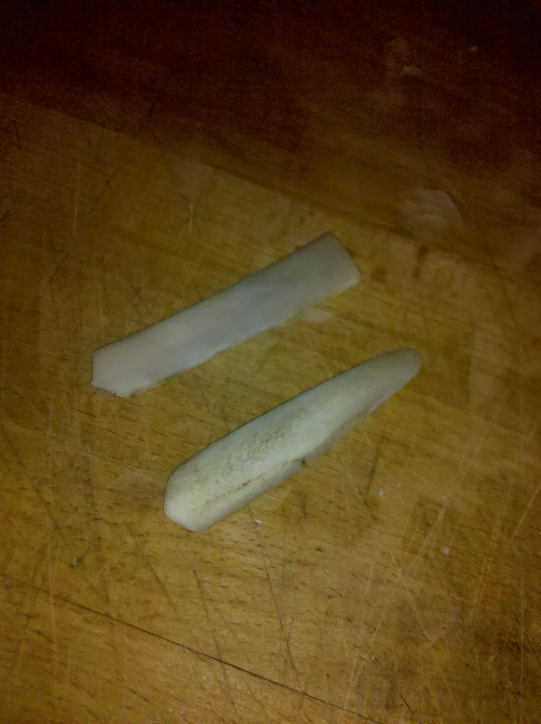 Carve a Bone Needle for Naalbinding : 6 Steps - Instructables