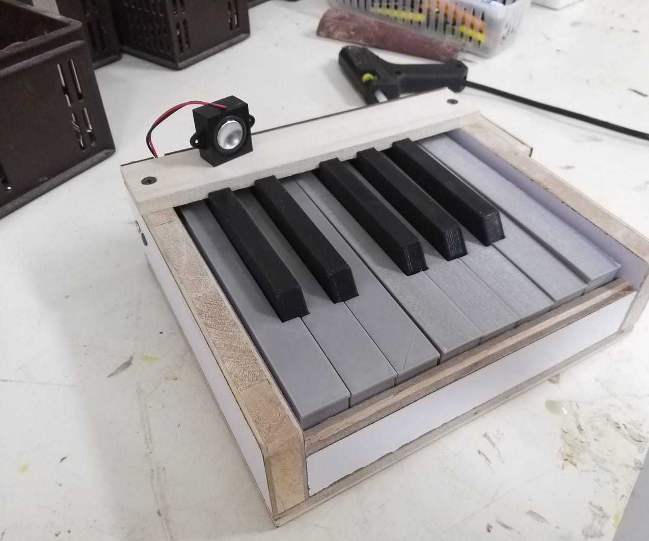 Micro Electric Piano : 7 Steps - Instructables