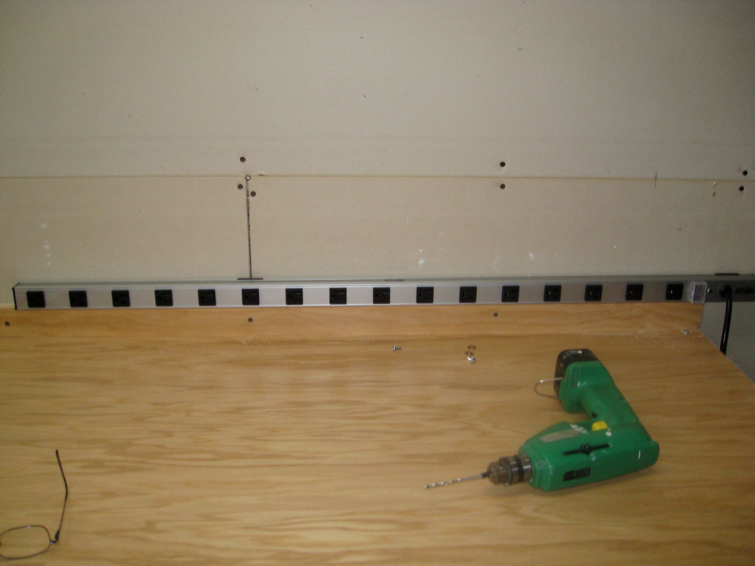Building a Workshop From Scratch : 39 Steps (with Pictures) - Instructables