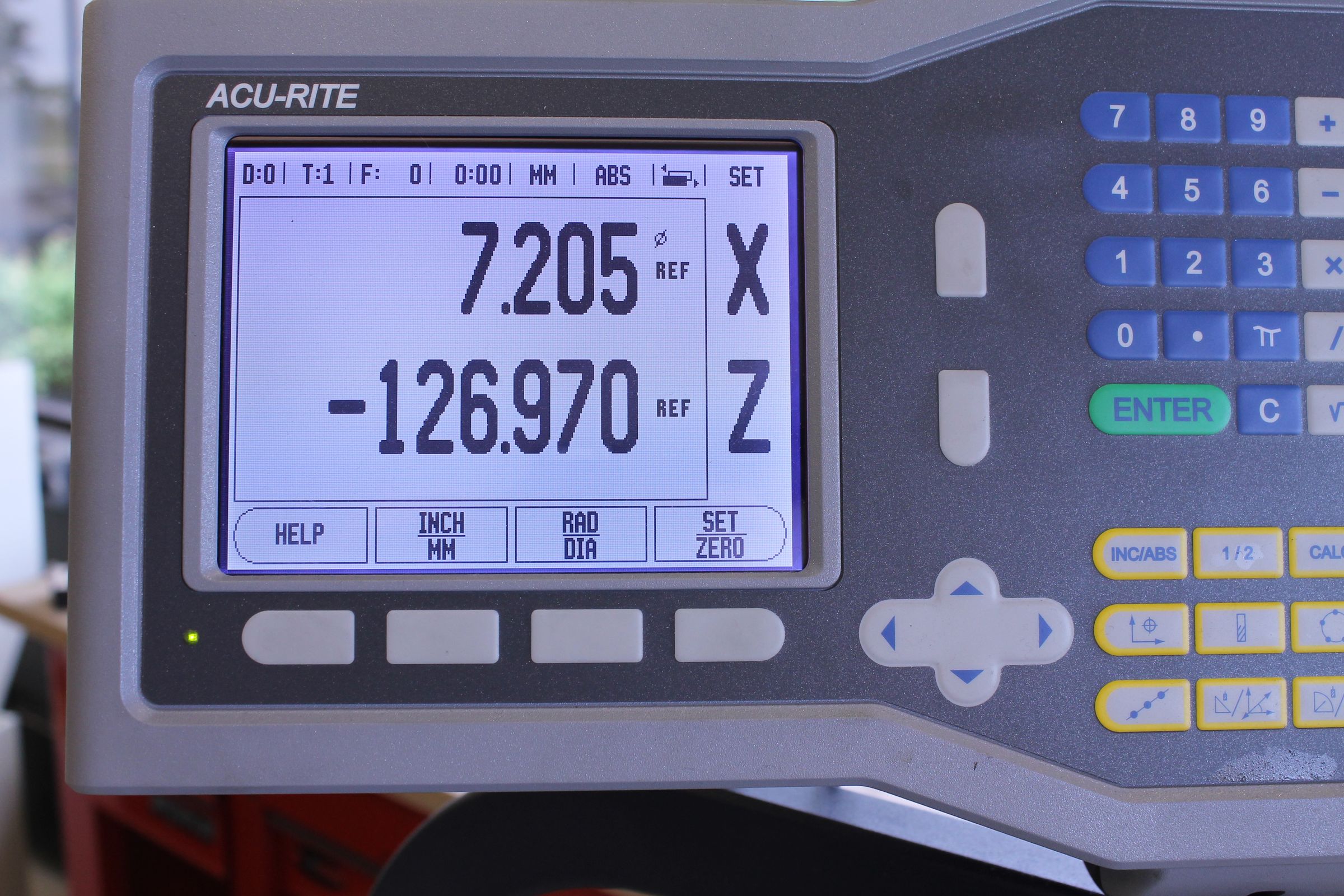 How to Decrease the Diameter of Bar Stock on a Metal Lathe : 9 Steps ...