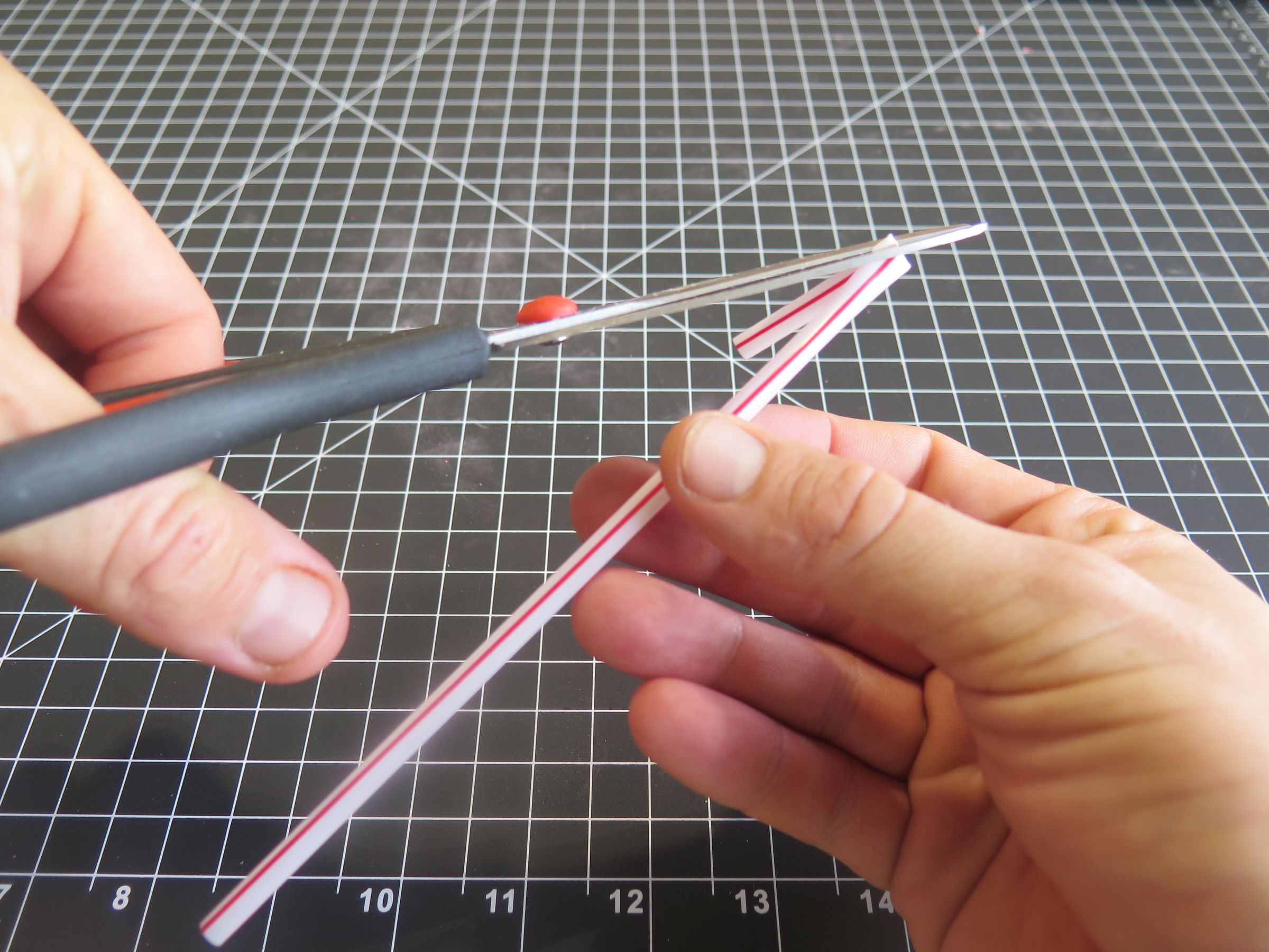 Straw Propellor : 8 Steps (with Pictures) - Instructables