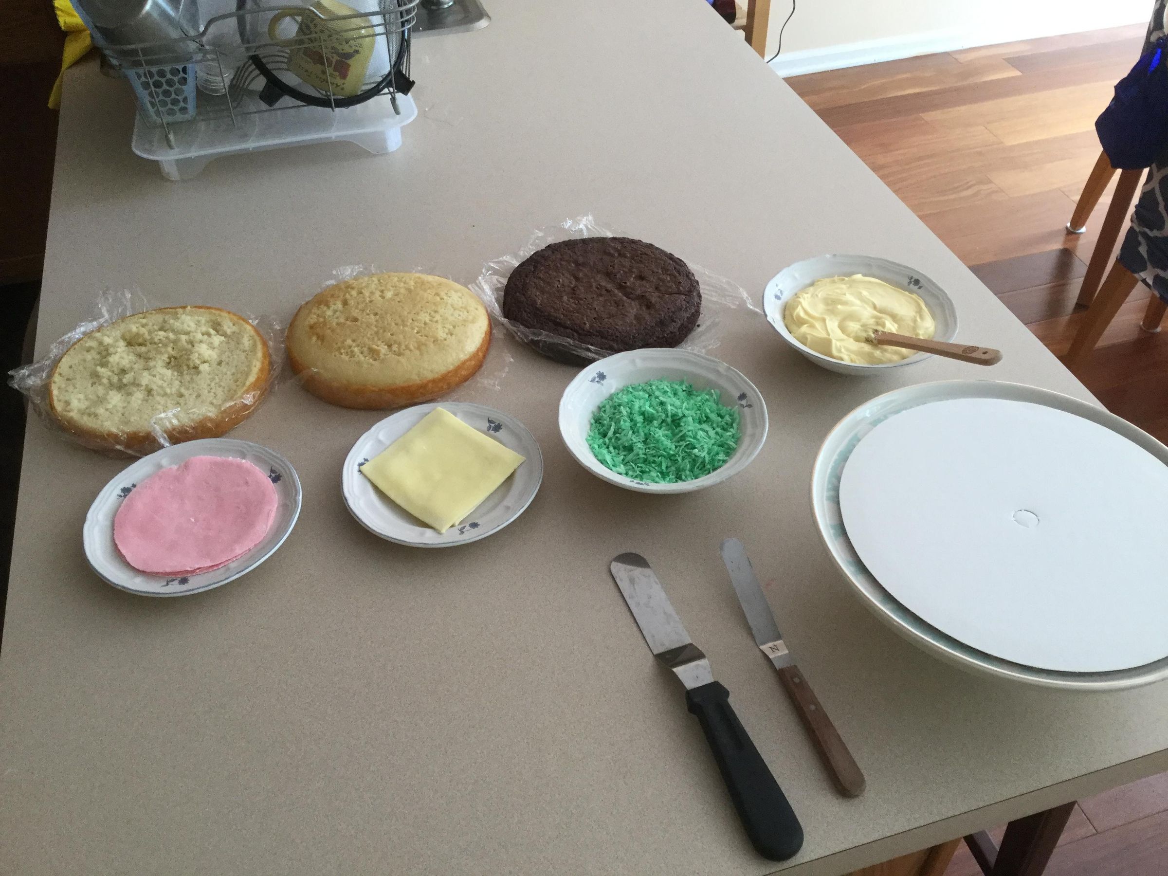 Burger Dessert Imposter : 5 Steps - Instructables