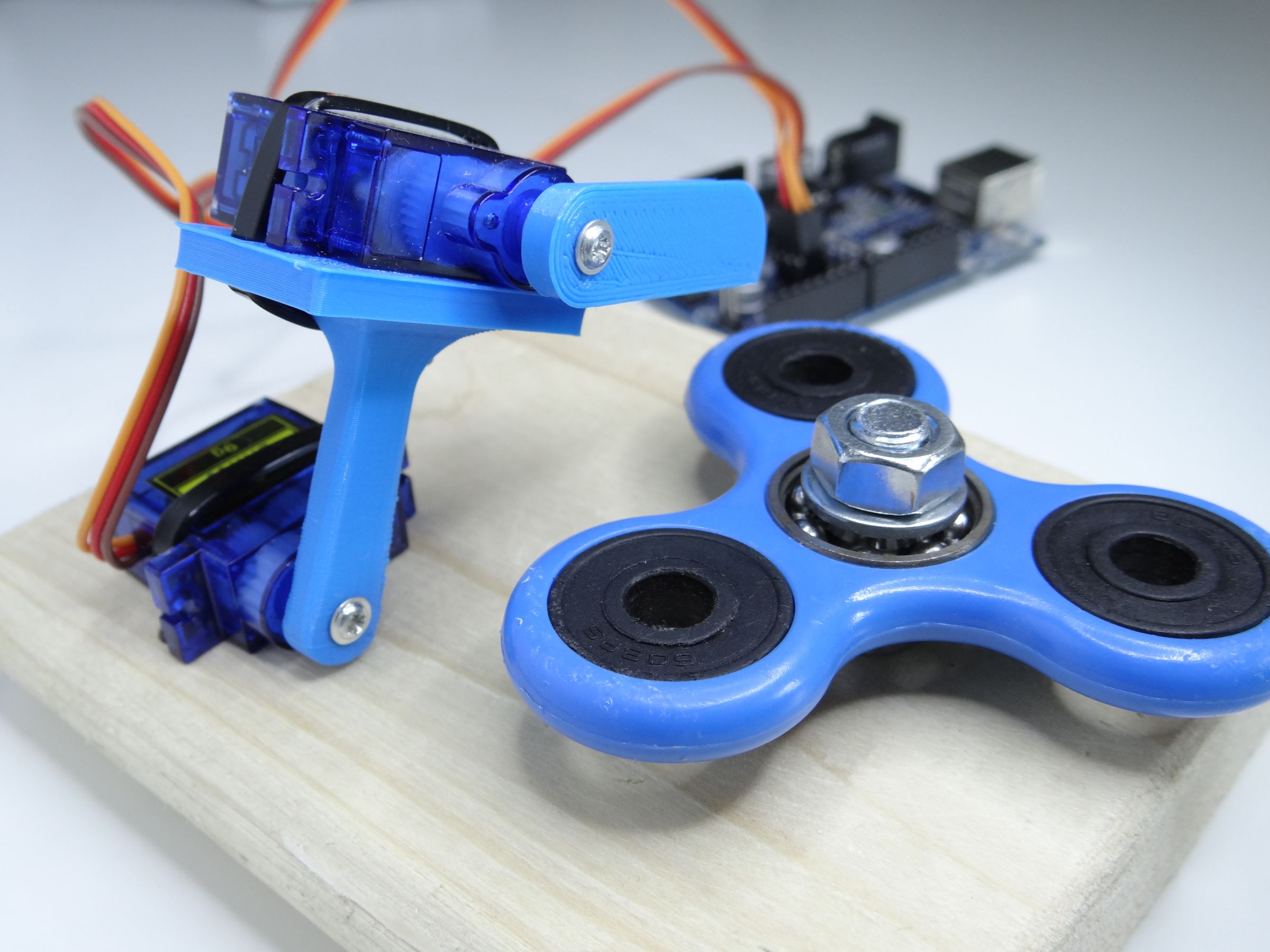 Fidget Spinning Robot : 7 Steps (with Pictures) - Instructables