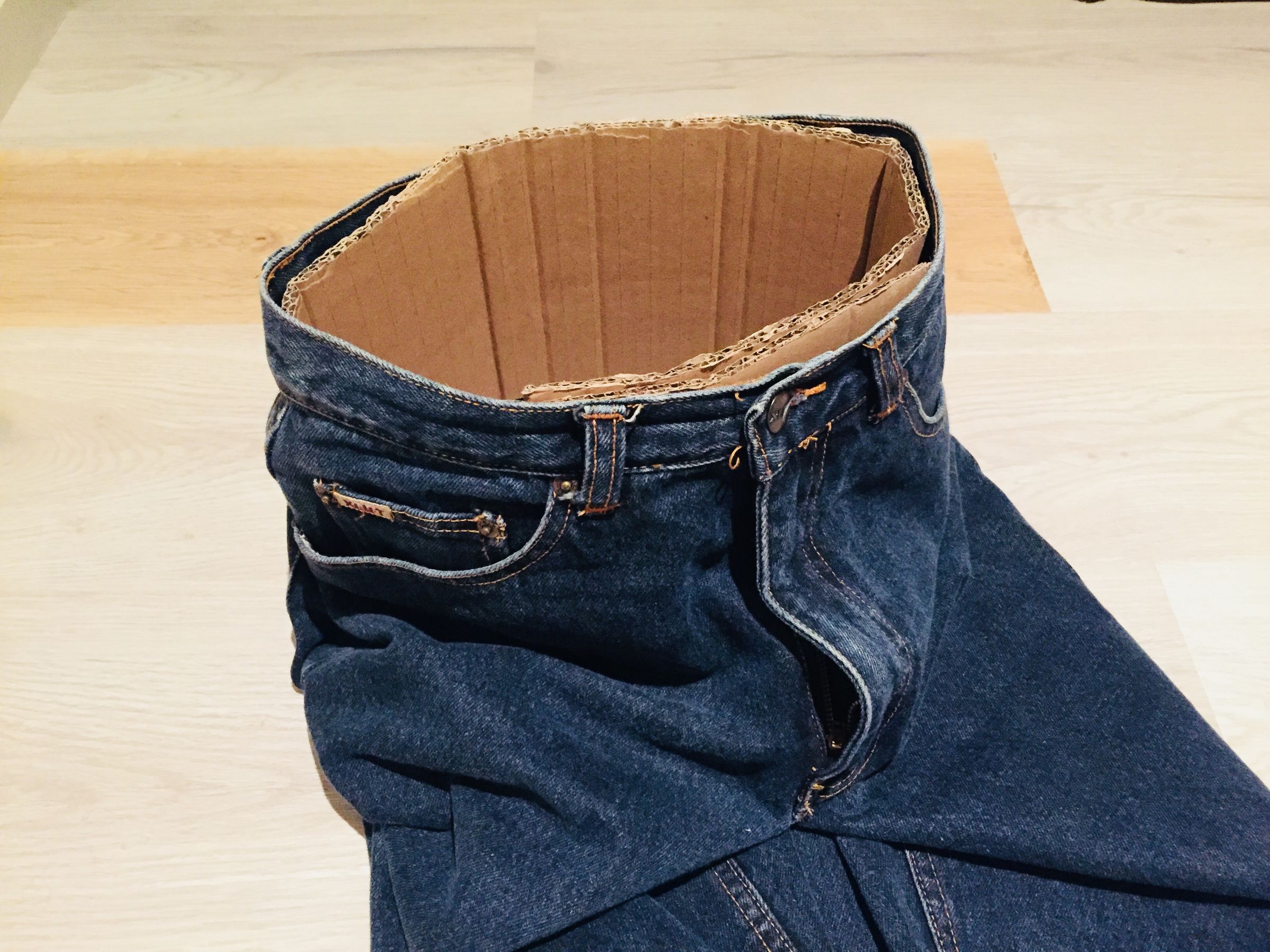 Cut in Half Halloween Costume : 12 Steps - Instructables