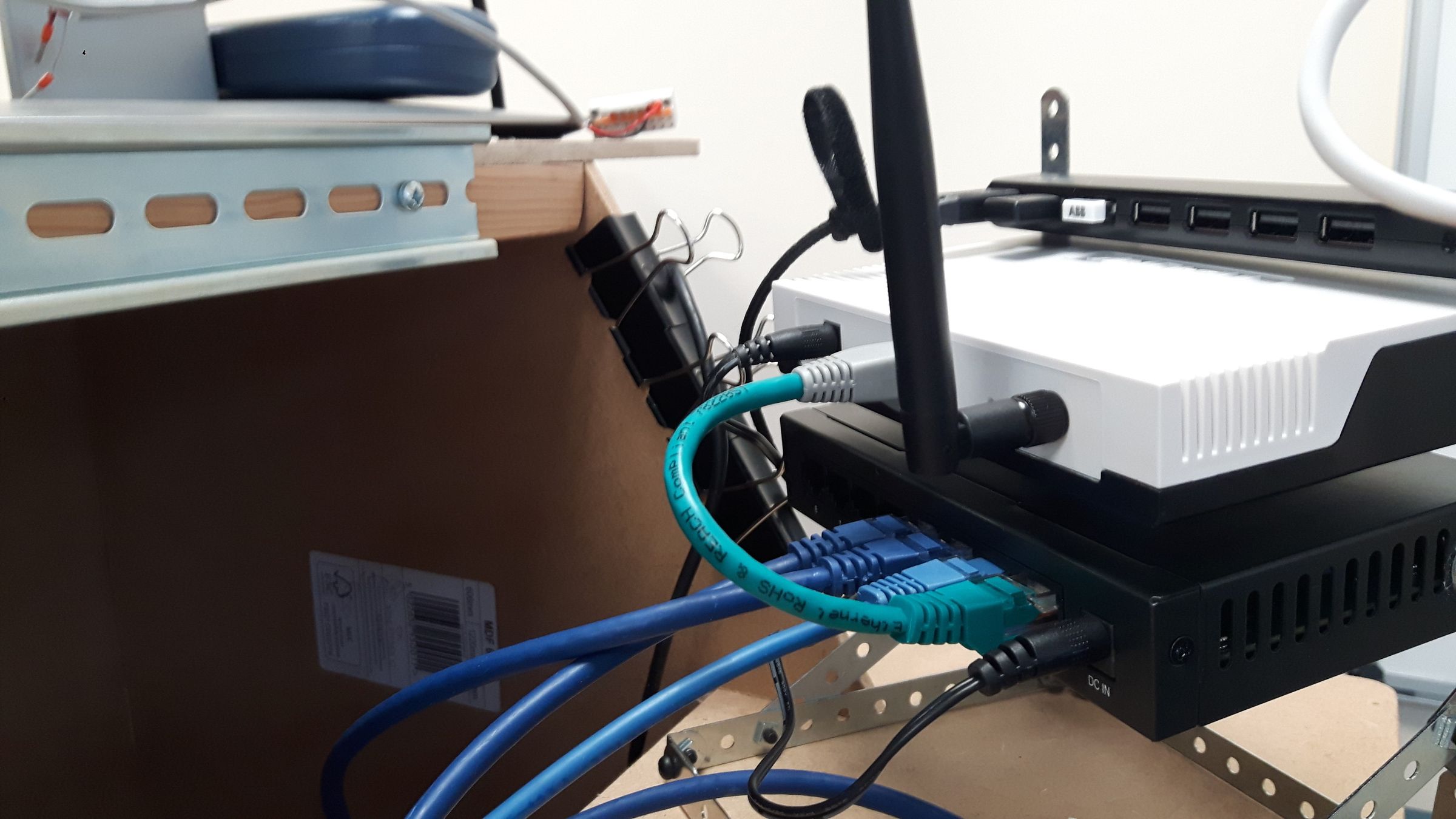 Mini Network Rack : 6 Steps (with Pictures) - Instructables