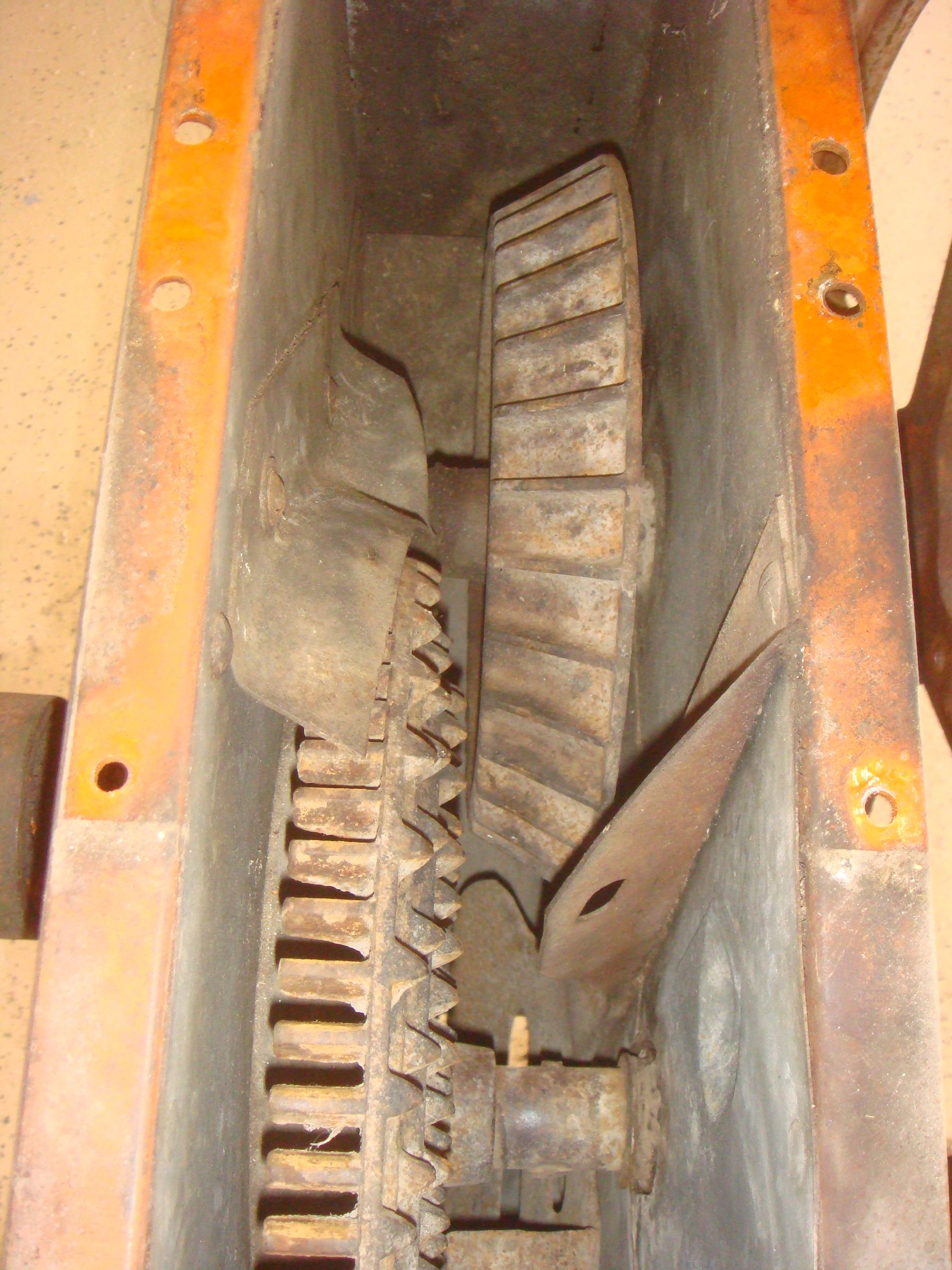 Reconditioning New Idea Corn Sheller : 8 Steps (with Pictures ...