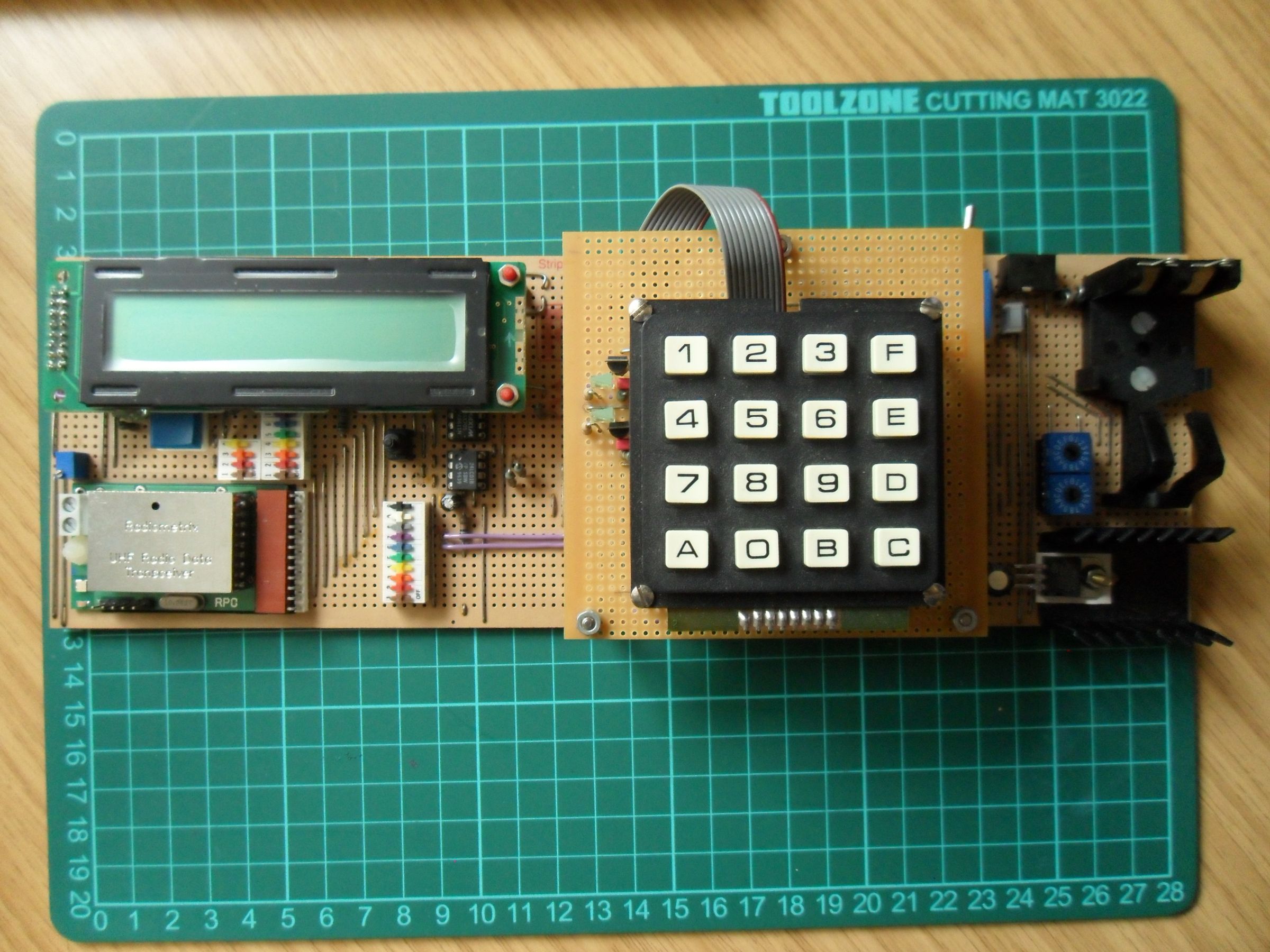 Practical Circuit Construction With Strip Board : 14 Steps (with ...