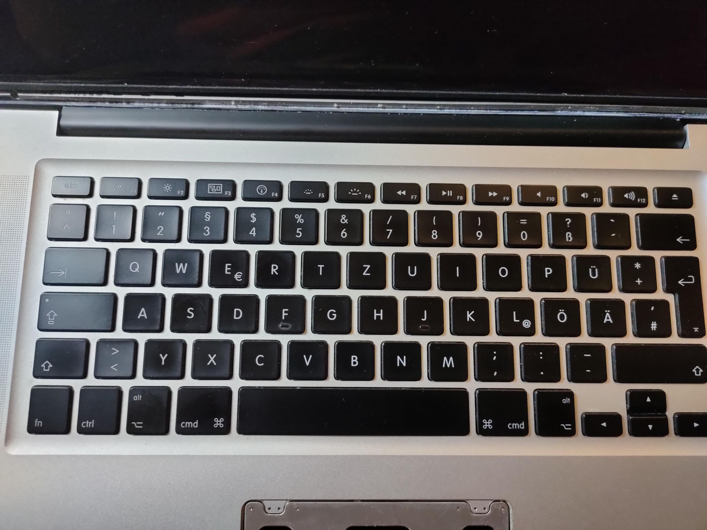 How to Make a USB Laptop Keyboard Controller : 23 Steps - Instructables