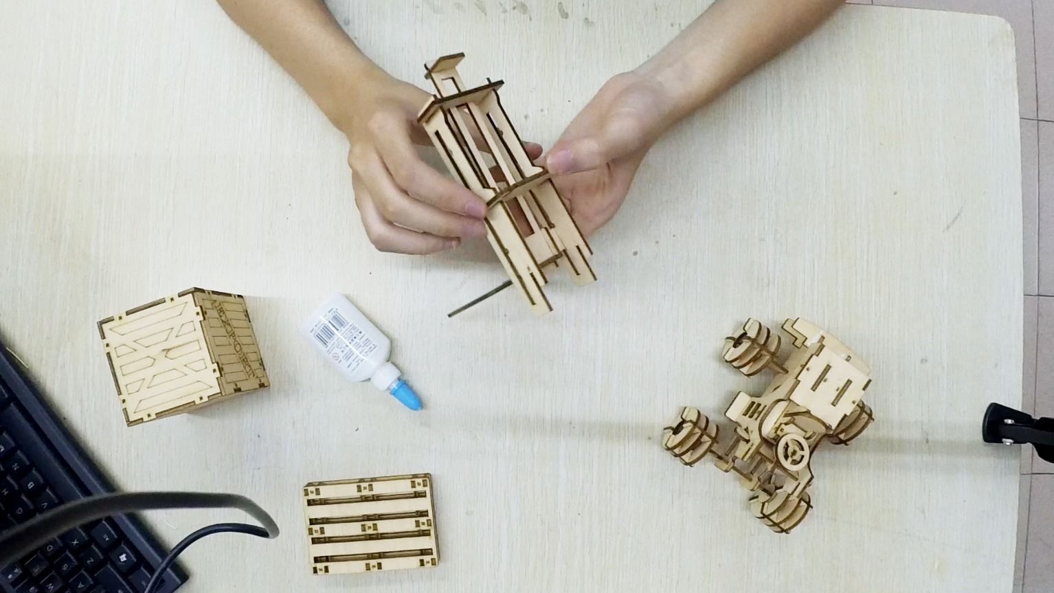 How to Make a Forklift - Instructables