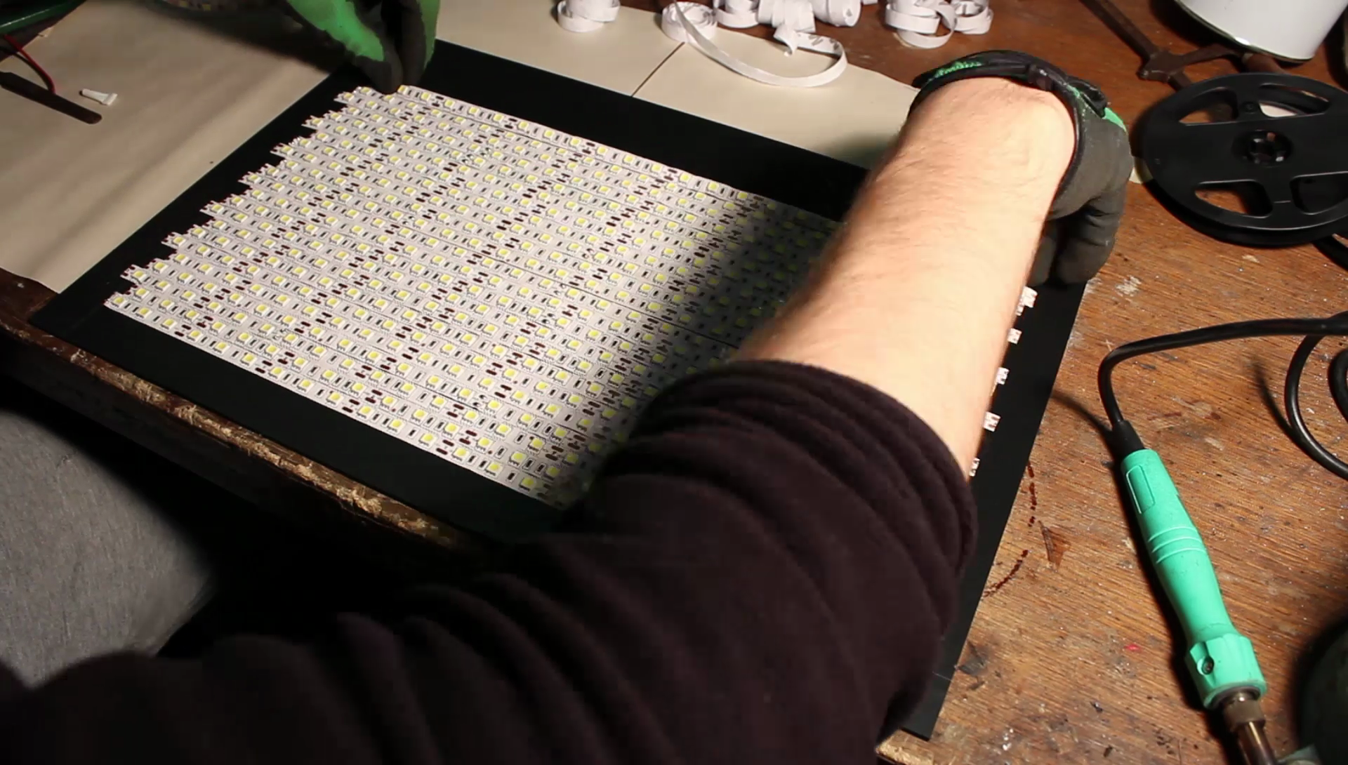 How to Make a Bright LED Panel for 20$ : 7 Steps (with Pictures ...