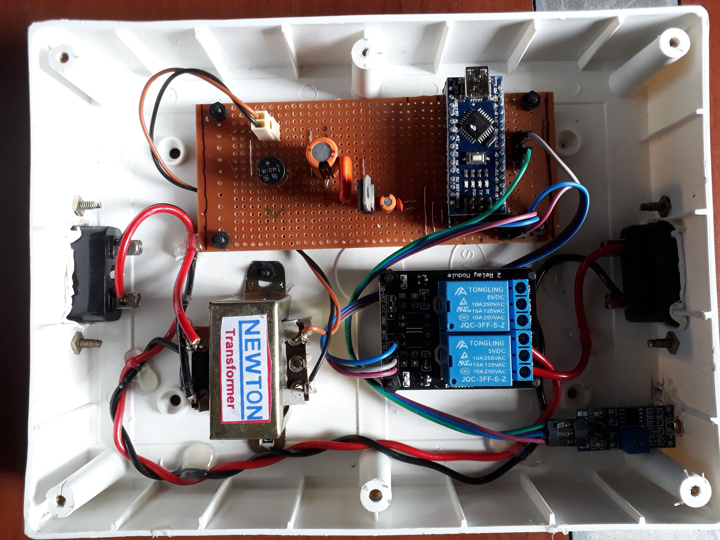 Motion Activated Light Switch With Light Sensor : 5 Steps - Instructables