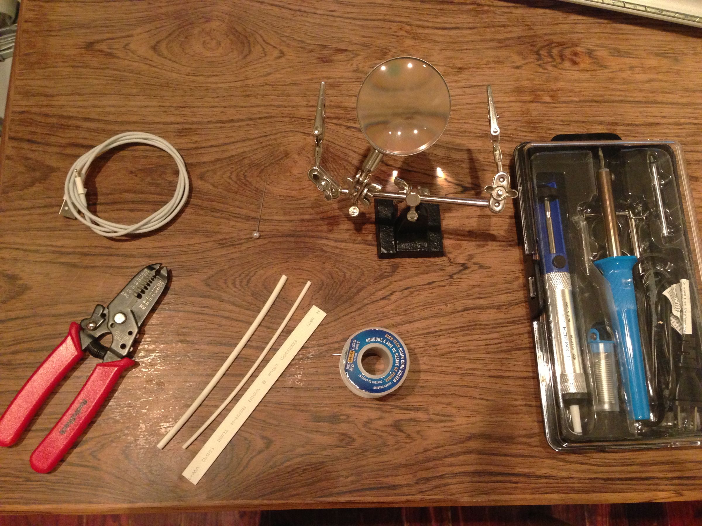 Shorten IPhone Lightning Cable : 7 Steps - Instructables