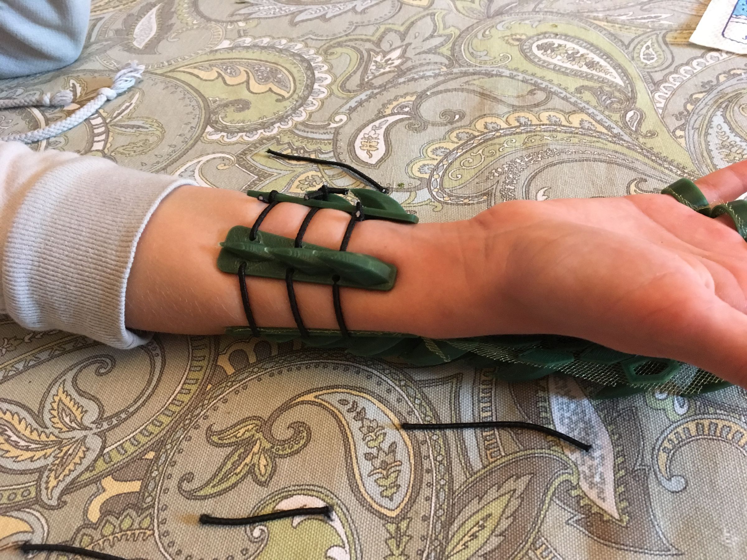 Dragon Hands : 4 Steps (with Pictures) - Instructables