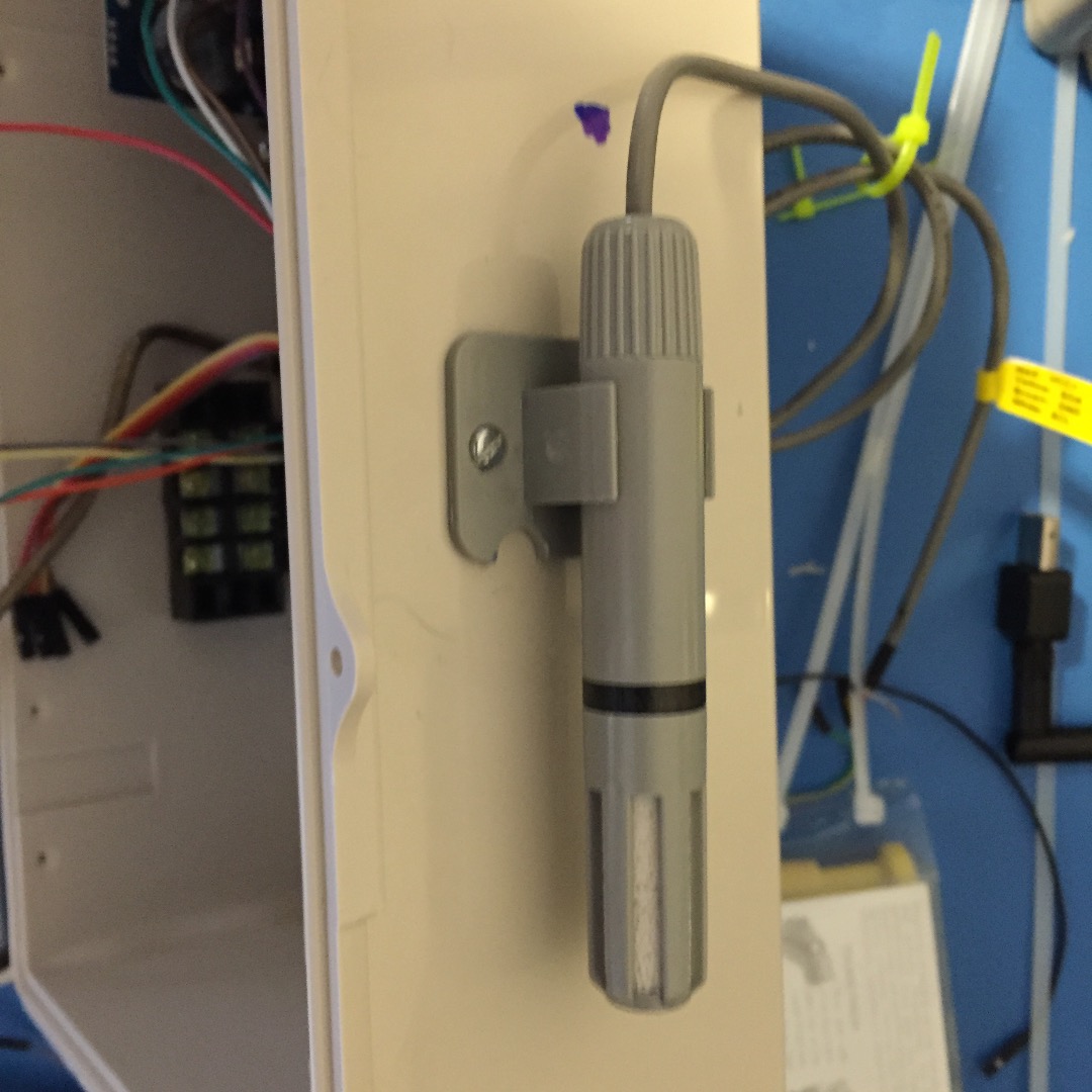 Create Your Own Solar Powered Raspberry Pi Weather Station (Updated ...