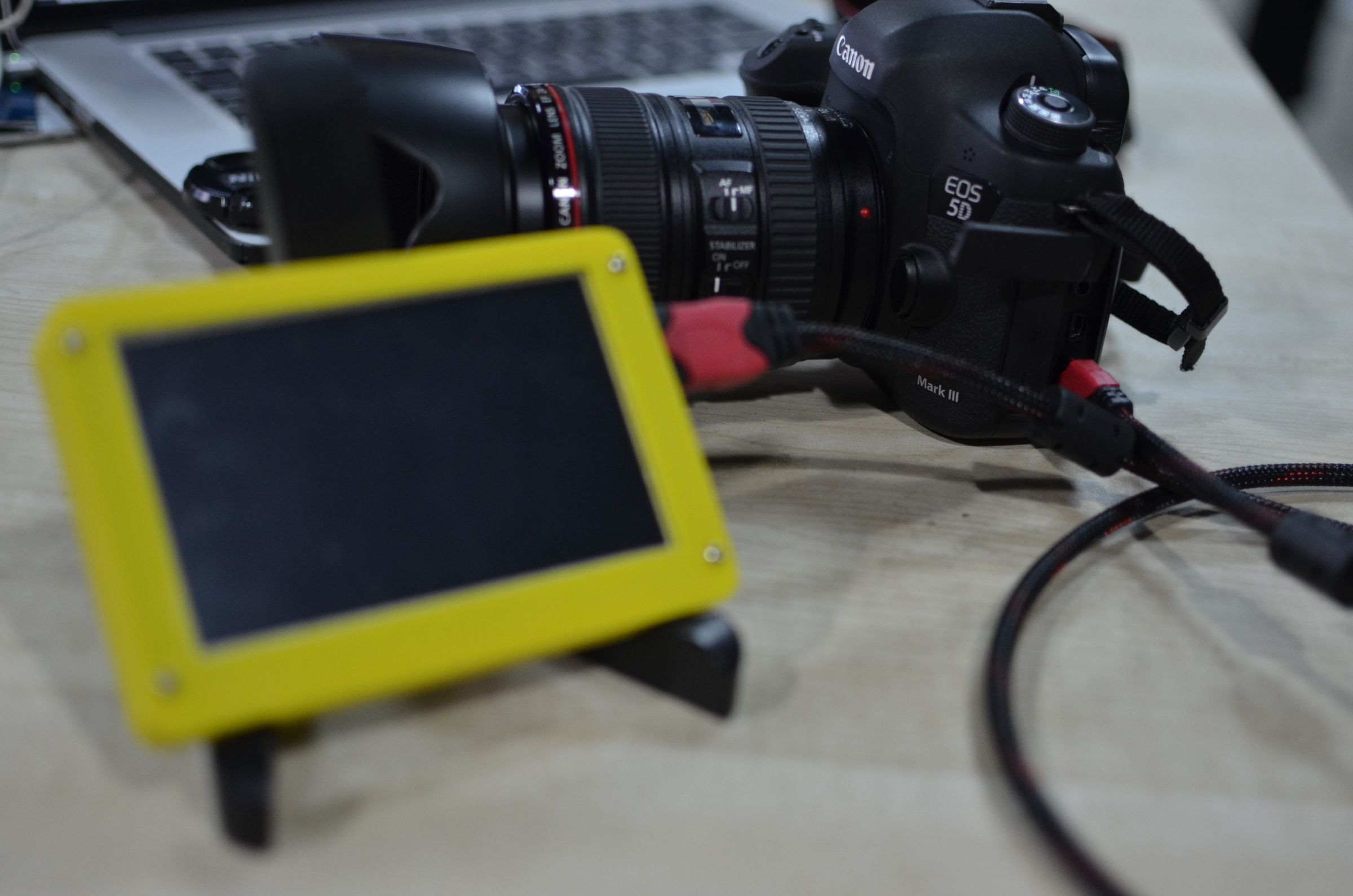 5 Inch HDMI Plug and Play Camera Monitor : 4 Steps (with Pictures ...