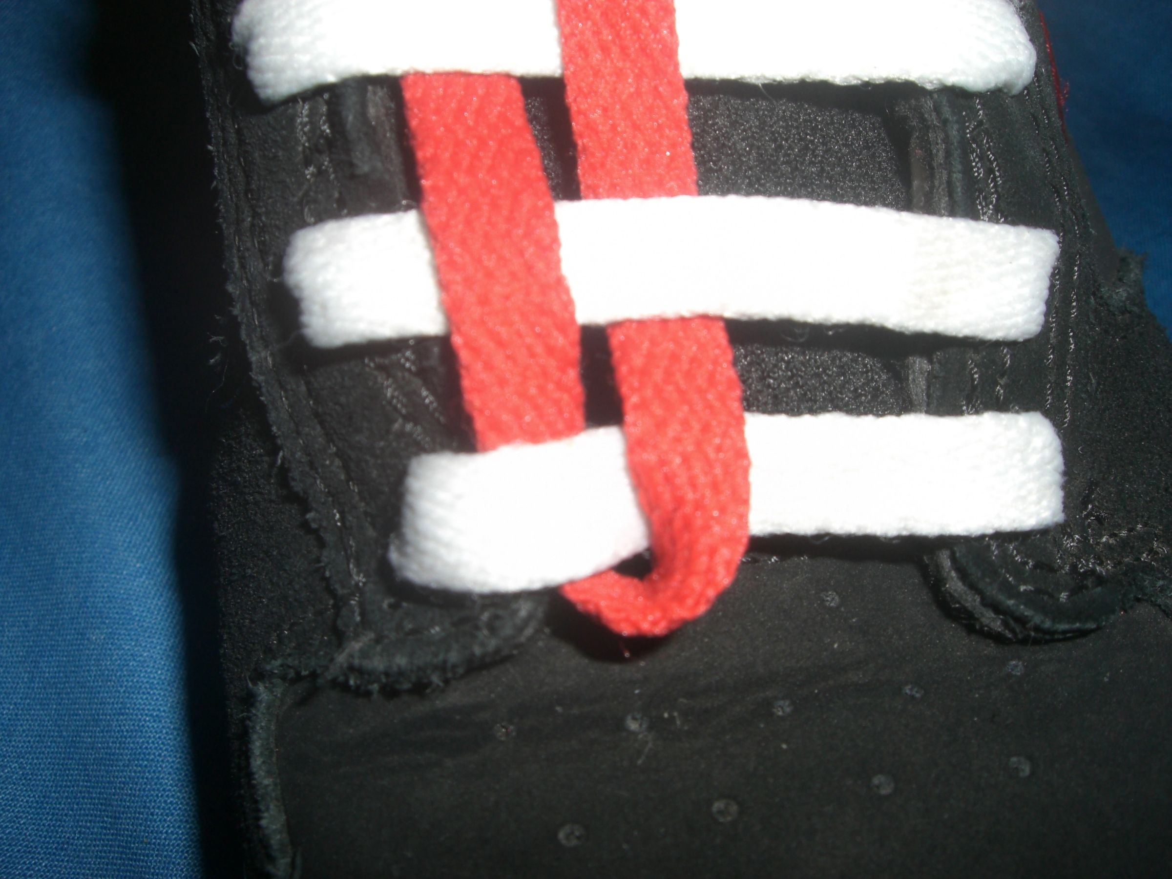 Checkerboard Your Shoelaces : 8 Steps - Instructables
