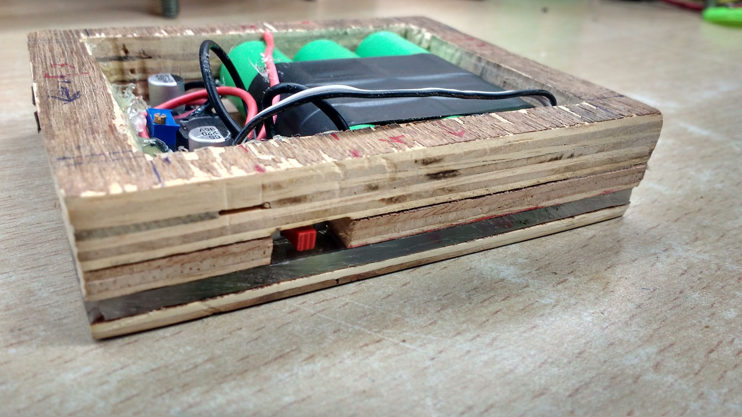 How to Make Power Bank on Your Own Easily : 7 Steps (with Pictures ...