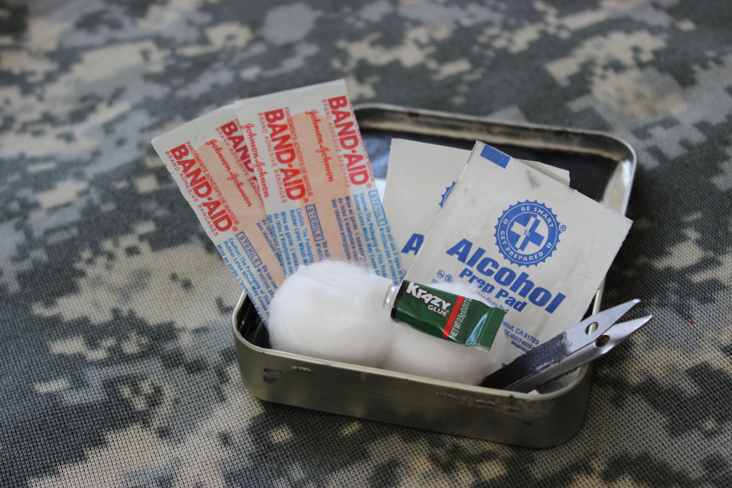 Altoids Survival Kit 2.0 : 12 Steps (with Pictures) - Instructables