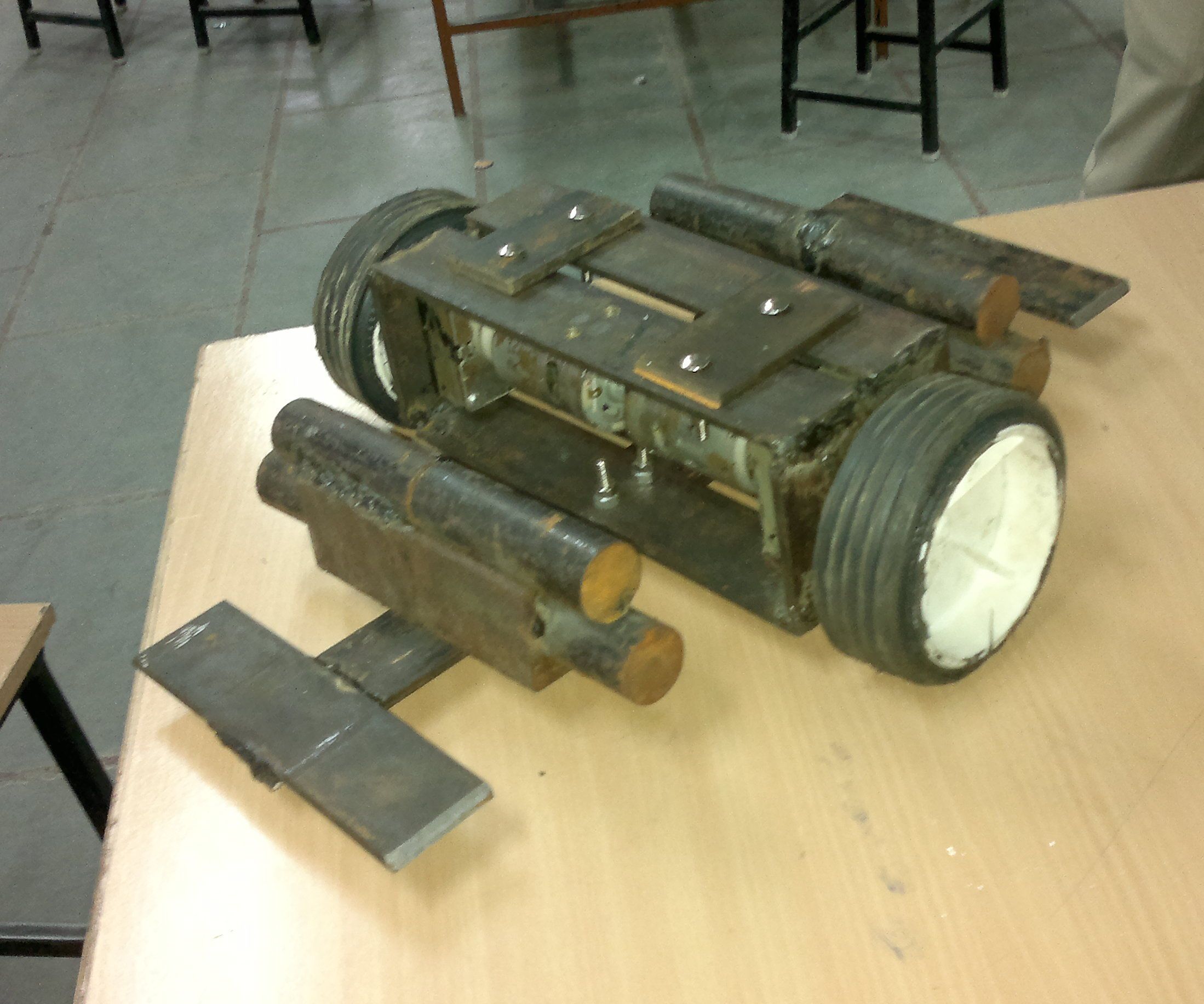 awesome robot for robowars DIY Project to Discover - FindingDIY
