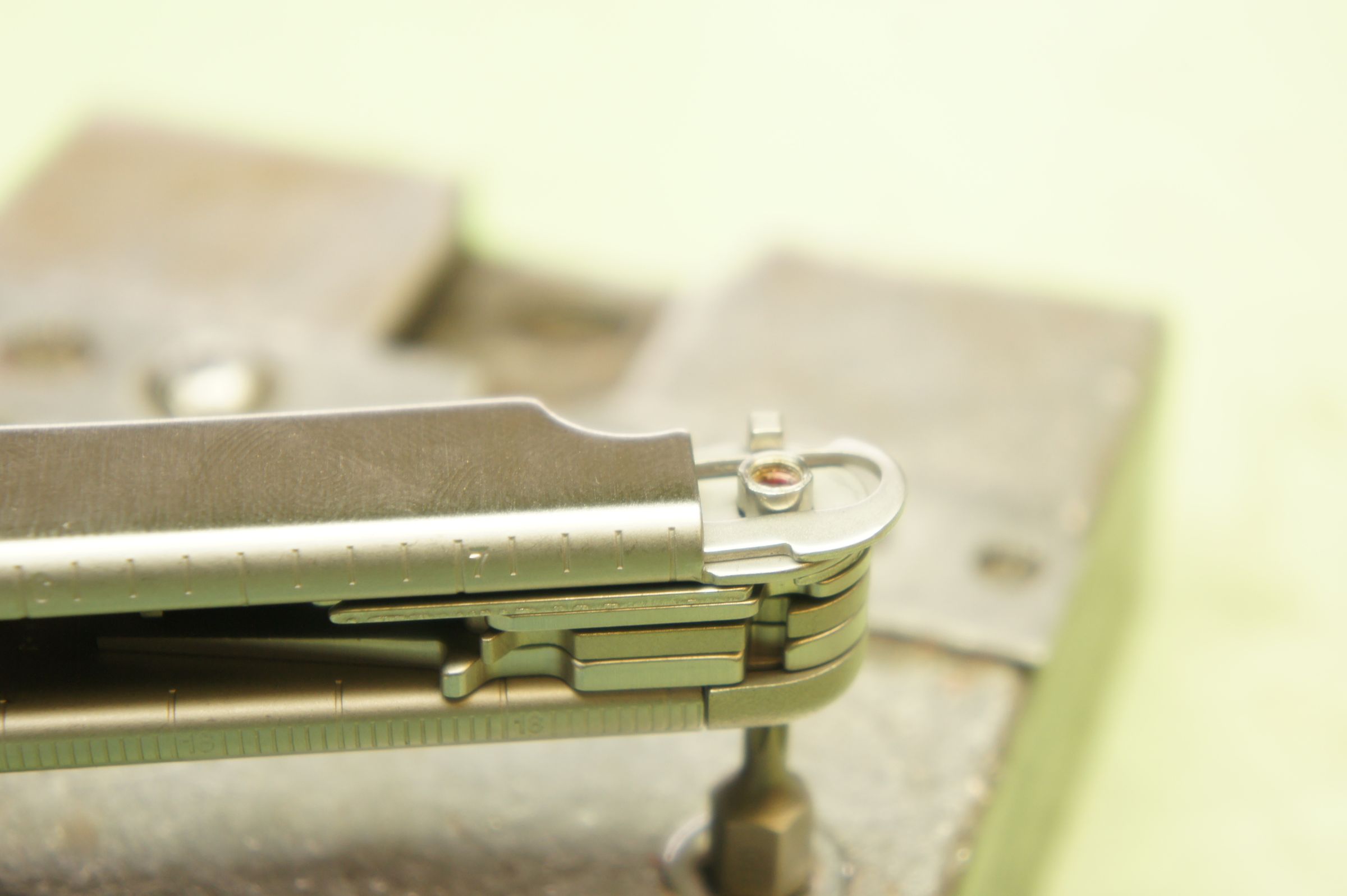 How to Take Apart and Re-assemble a Leatherman Wave : 14 Steps (with ...