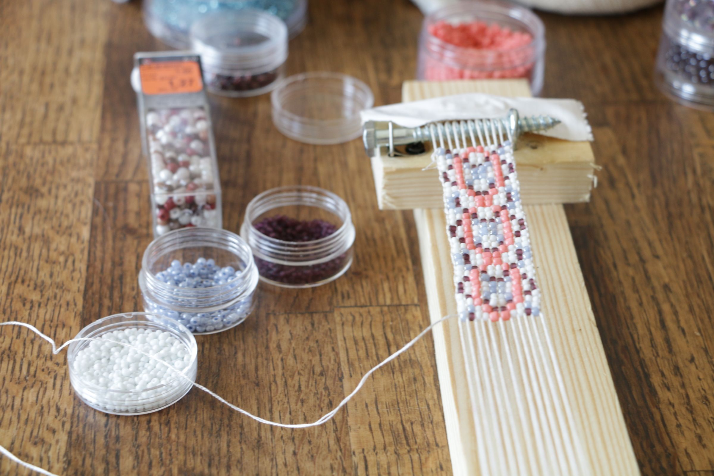 Simple Bead Weaving Loom & Bracelet : 4 Steps (with Pictures ...