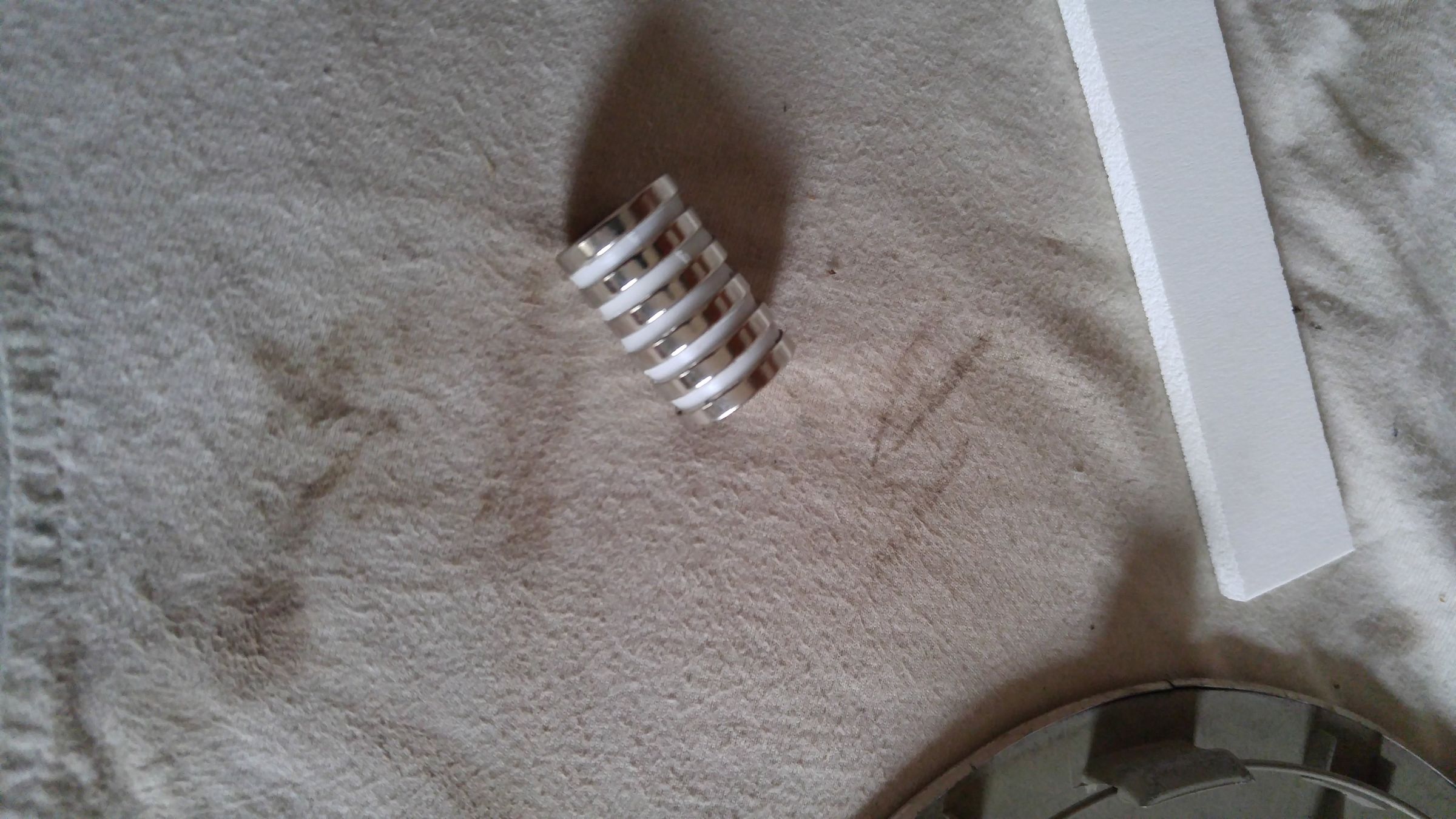 Fix Loose Wheel Center Caps : 5 Steps (with Pictures) - Instructables