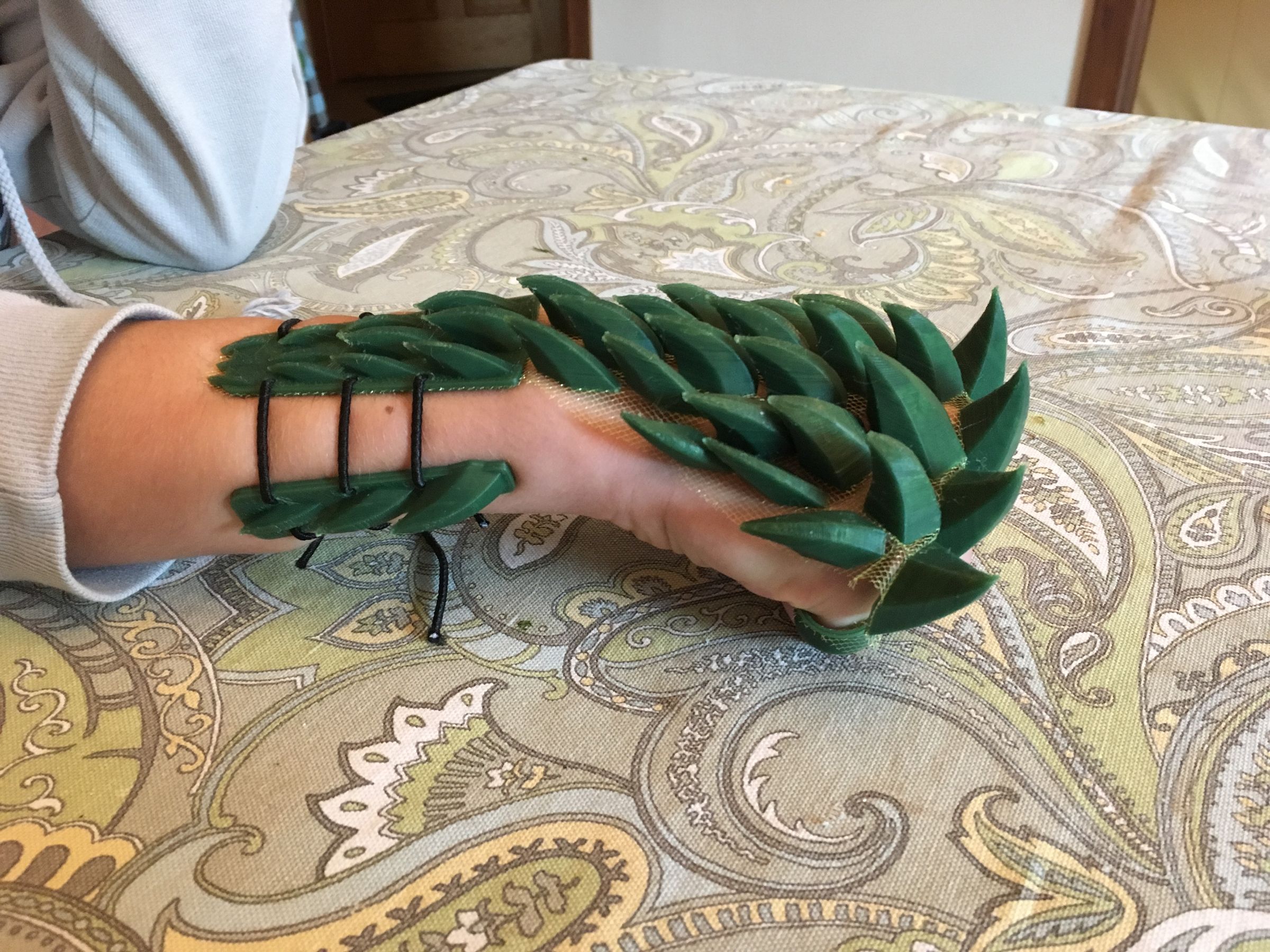 Dragon Hands : 4 Steps (with Pictures) - Instructables