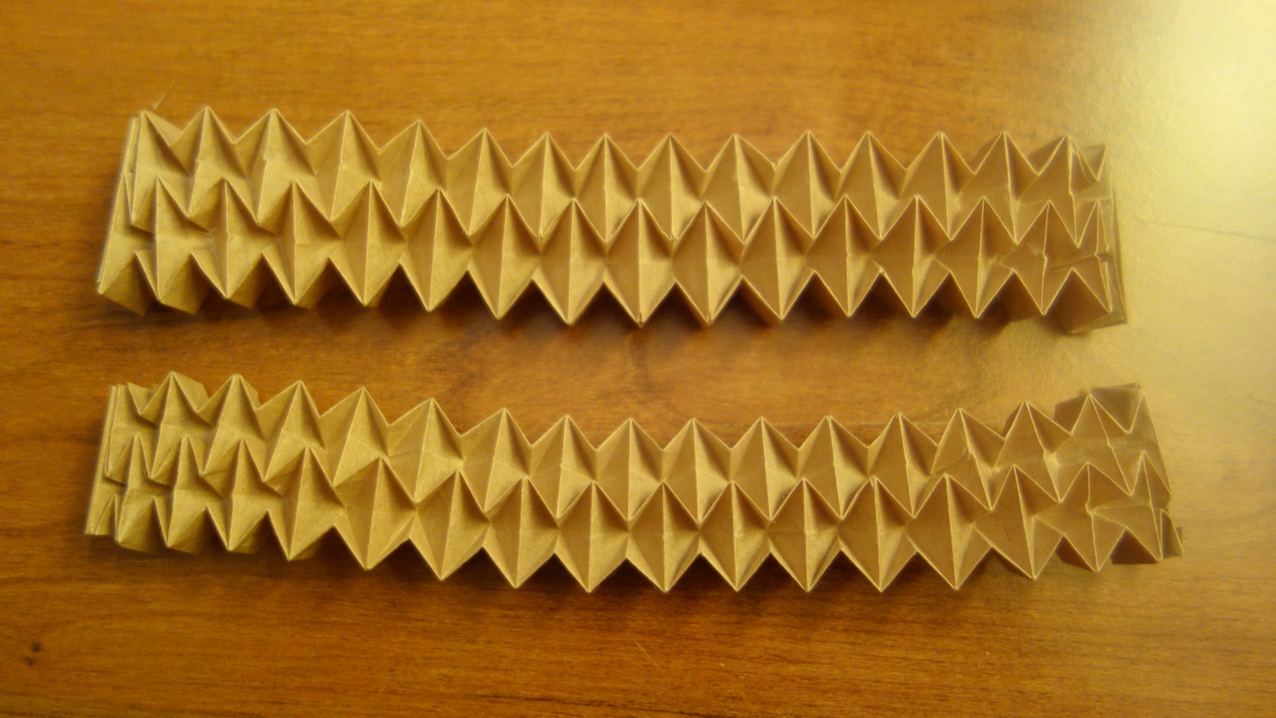 Expanding/collapsing Origami Bracelet : 12 Steps (with Pictures ... Expanding/collapsing Origami Bracelet : 12 Steps (with Pictures ...