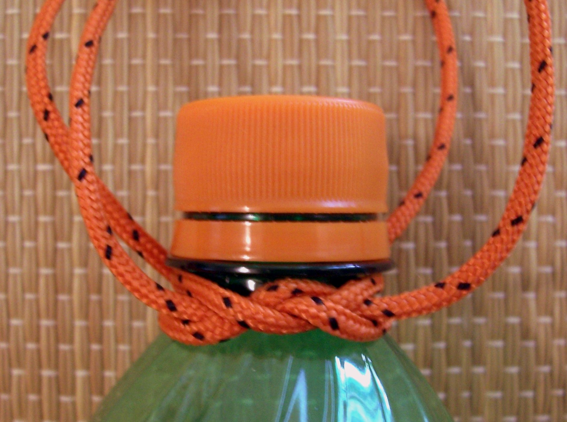 Carry Any Bottle With a JUG KNOT Handle : 16 Steps (with Pictures ...