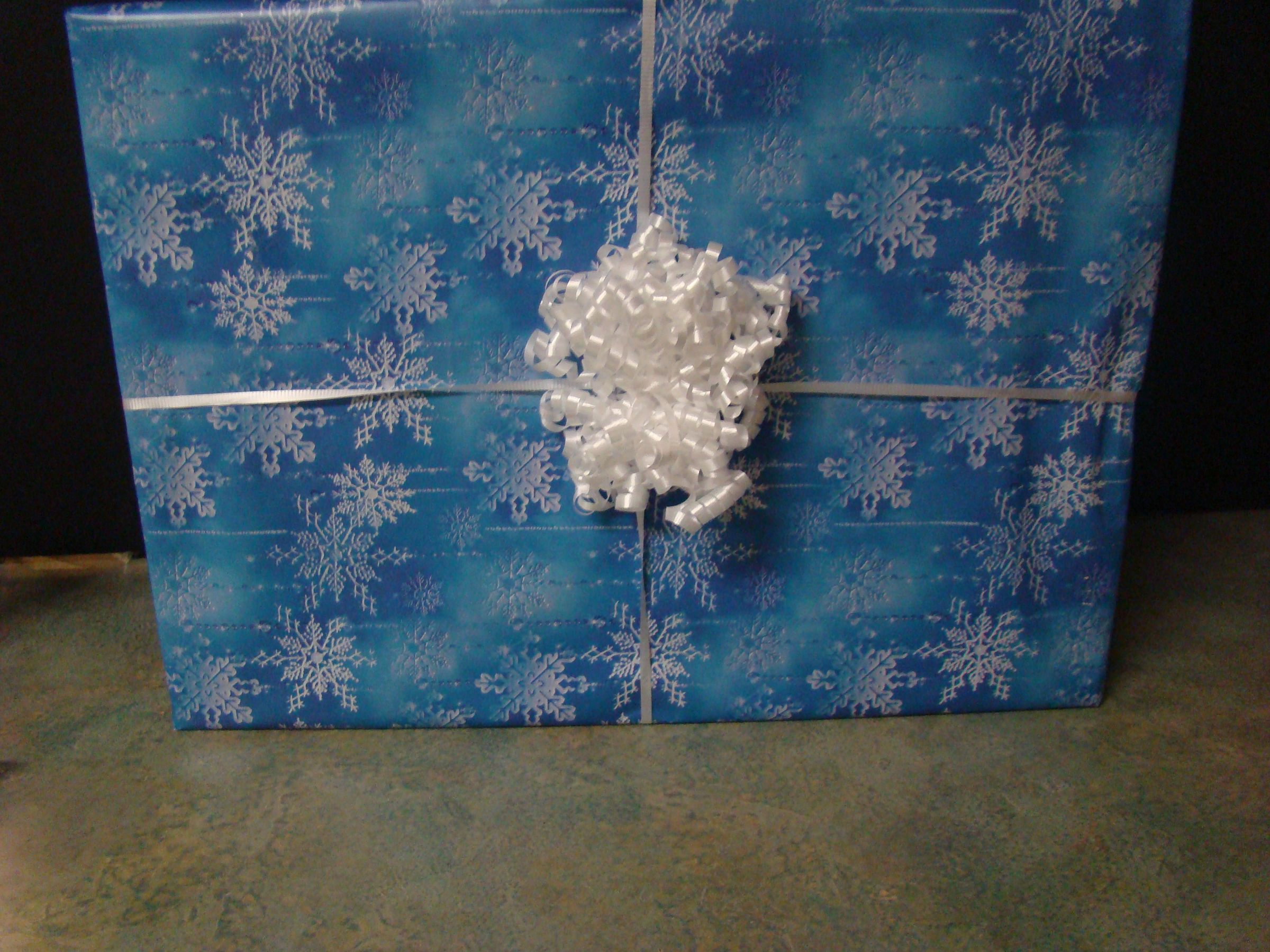 How to Wrap a Classy Package : 11 Steps - Instructables