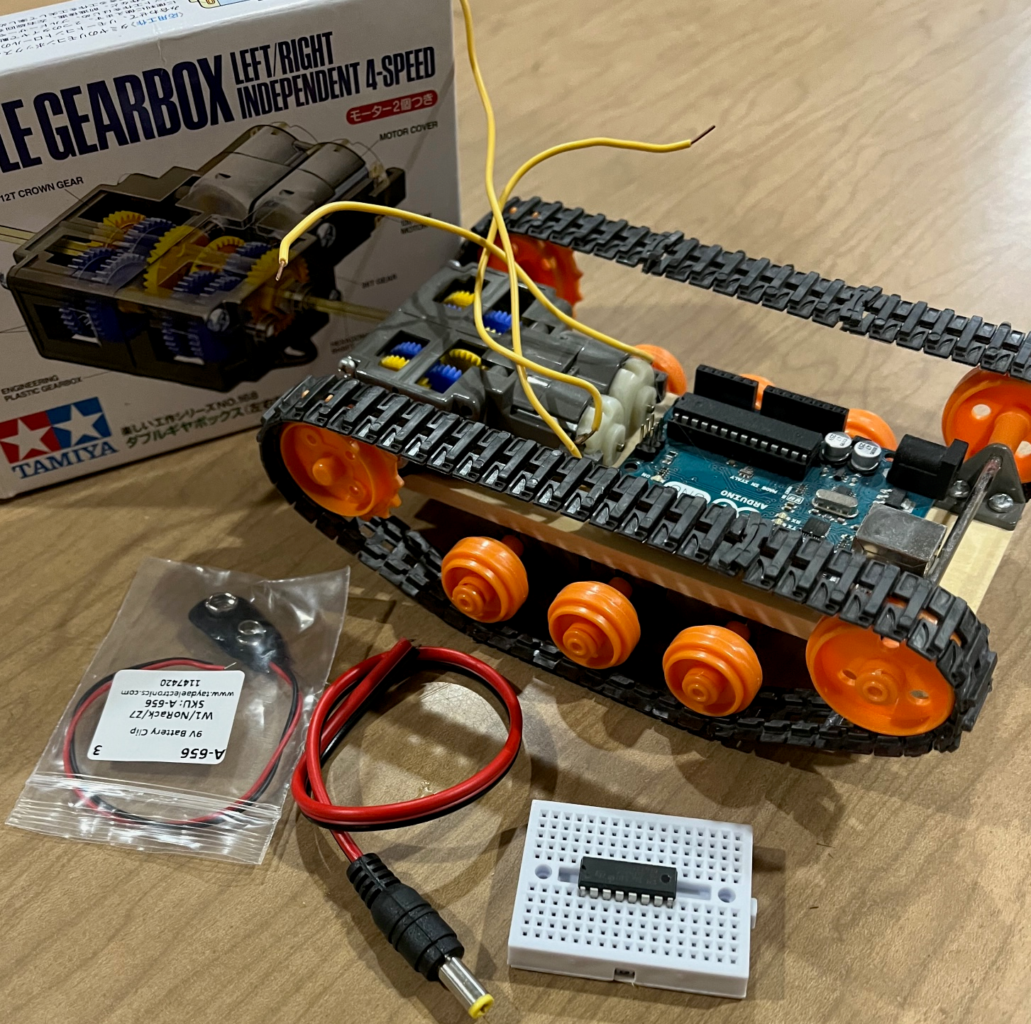 Arduino With Dual Motor Tank Coded in TinkerCad Codeblocks and L293D Driver Chip : 6 Steps ...