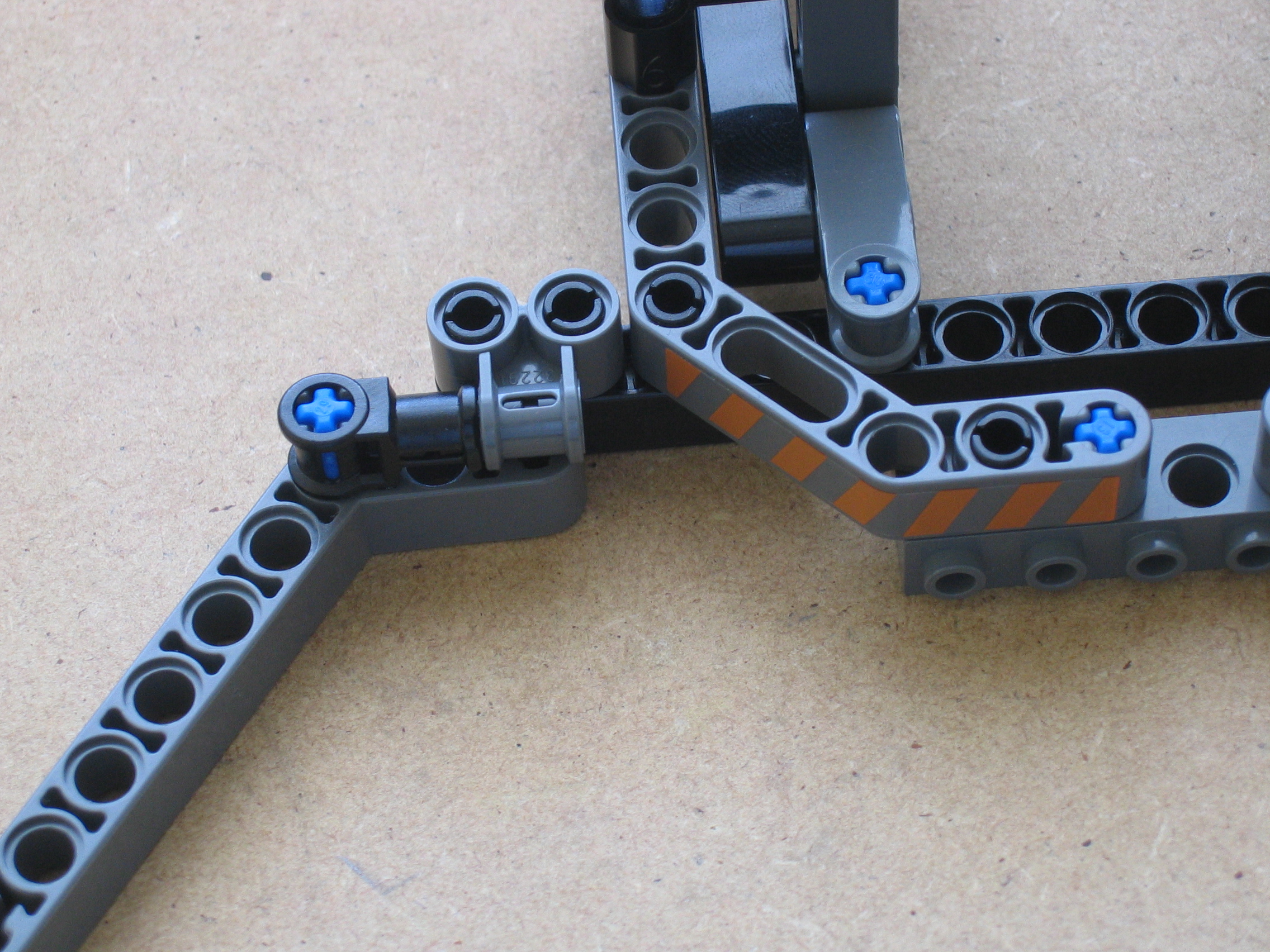 How to Build a Simple Robotic Arm From Lego Mindstorms NXT? : 9 Steps ...