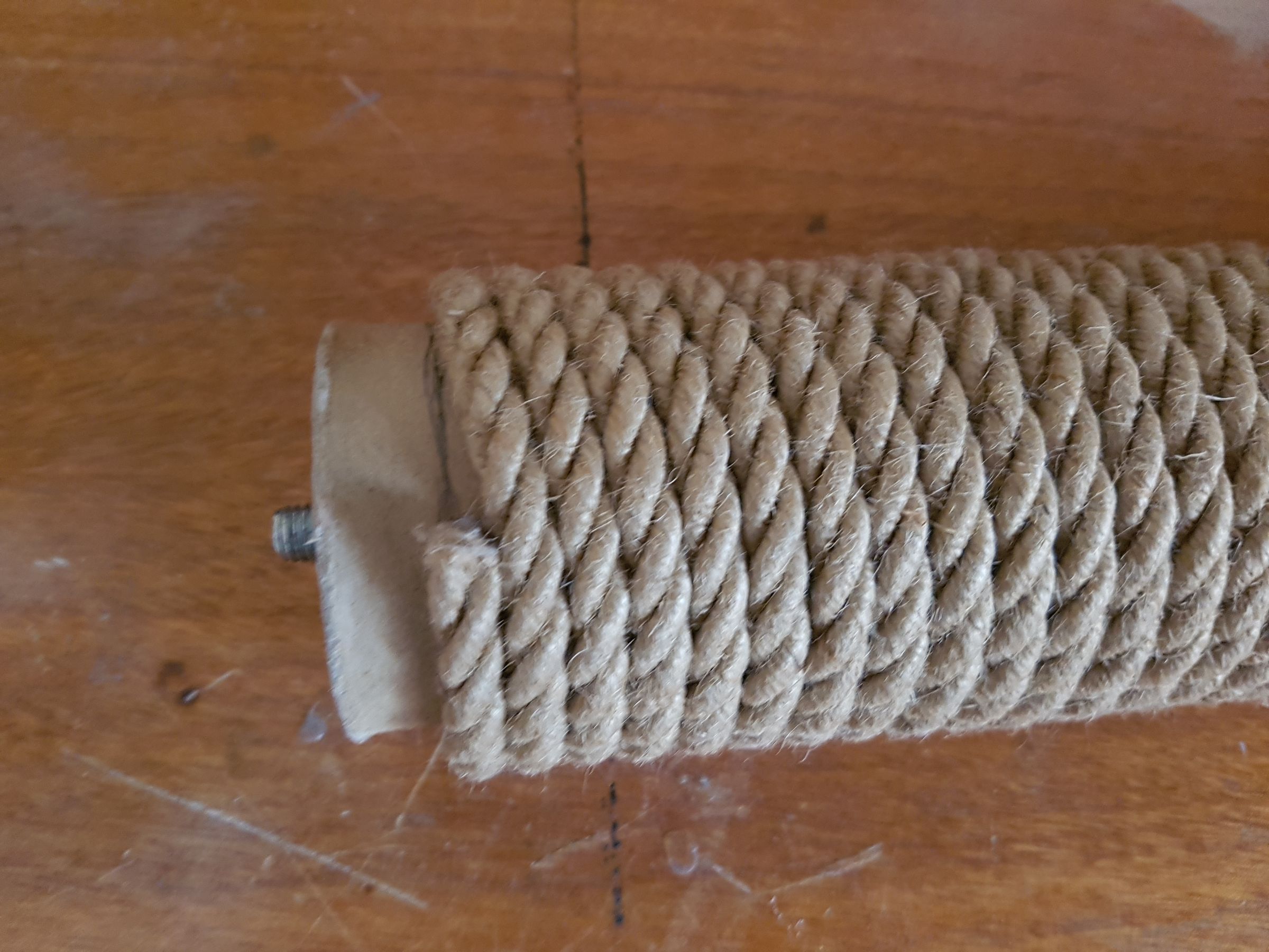 DIY Cat Scratching Post : 4 Steps (with Pictures) - Instructables