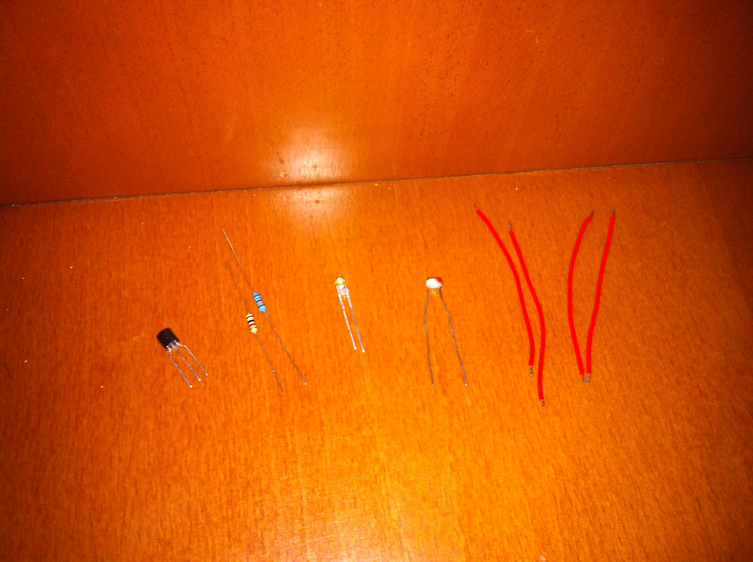 Dark Sensor With LDR, Transistor and a LED : 3 Steps - Instructables