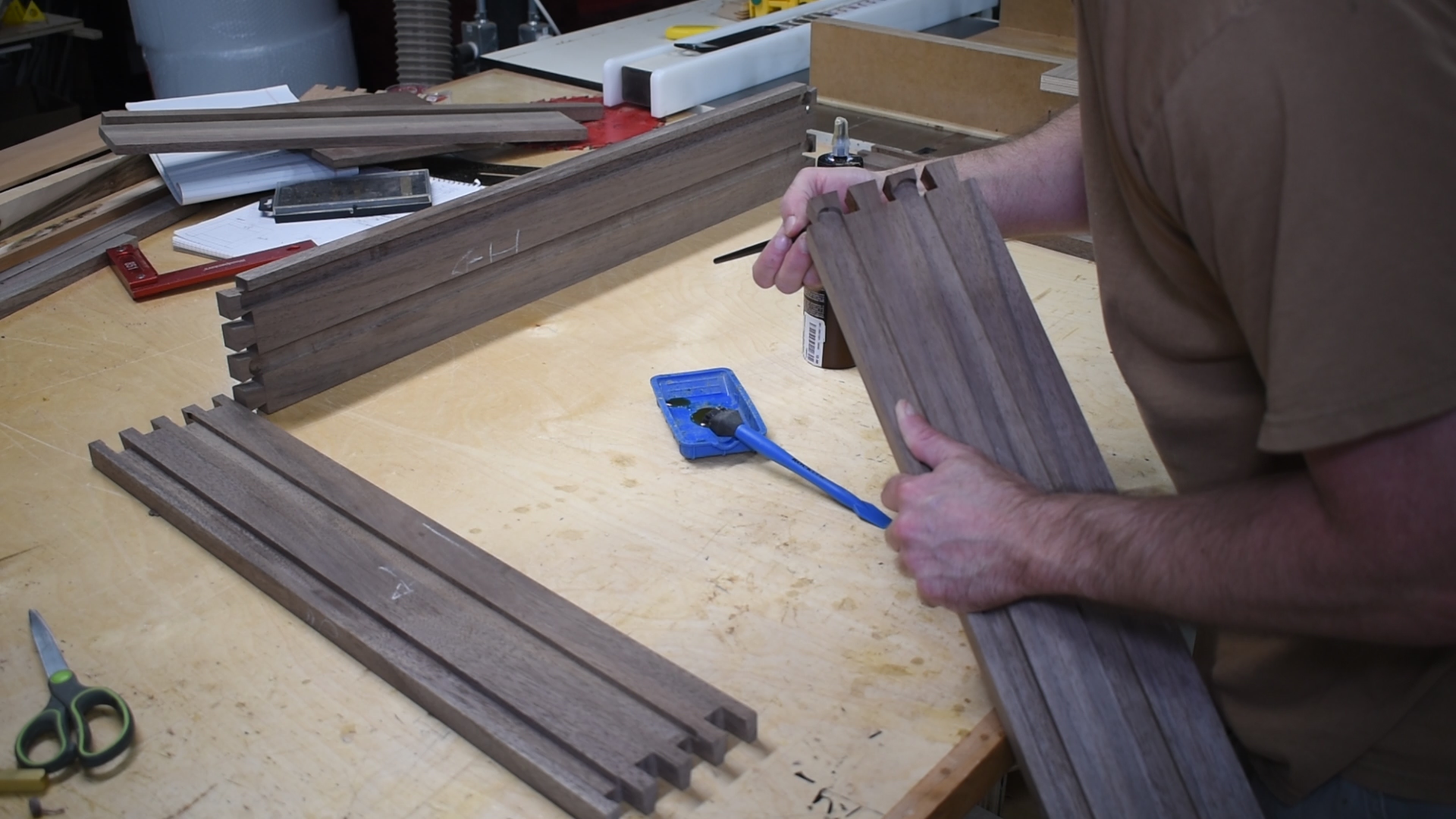 Comic Book Display Cabinet : 15 Steps (with Pictures) - Instructables