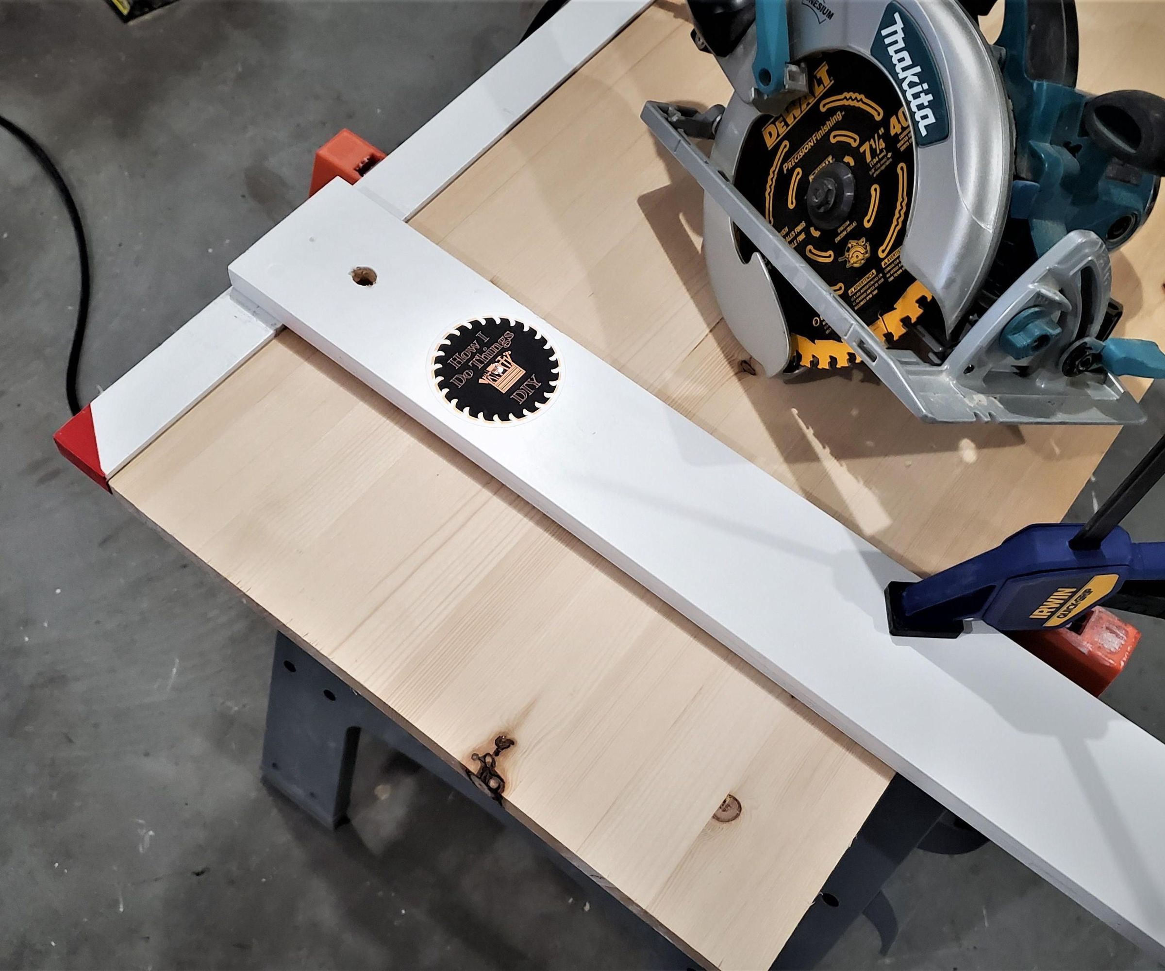 Circular saw guide - voldas