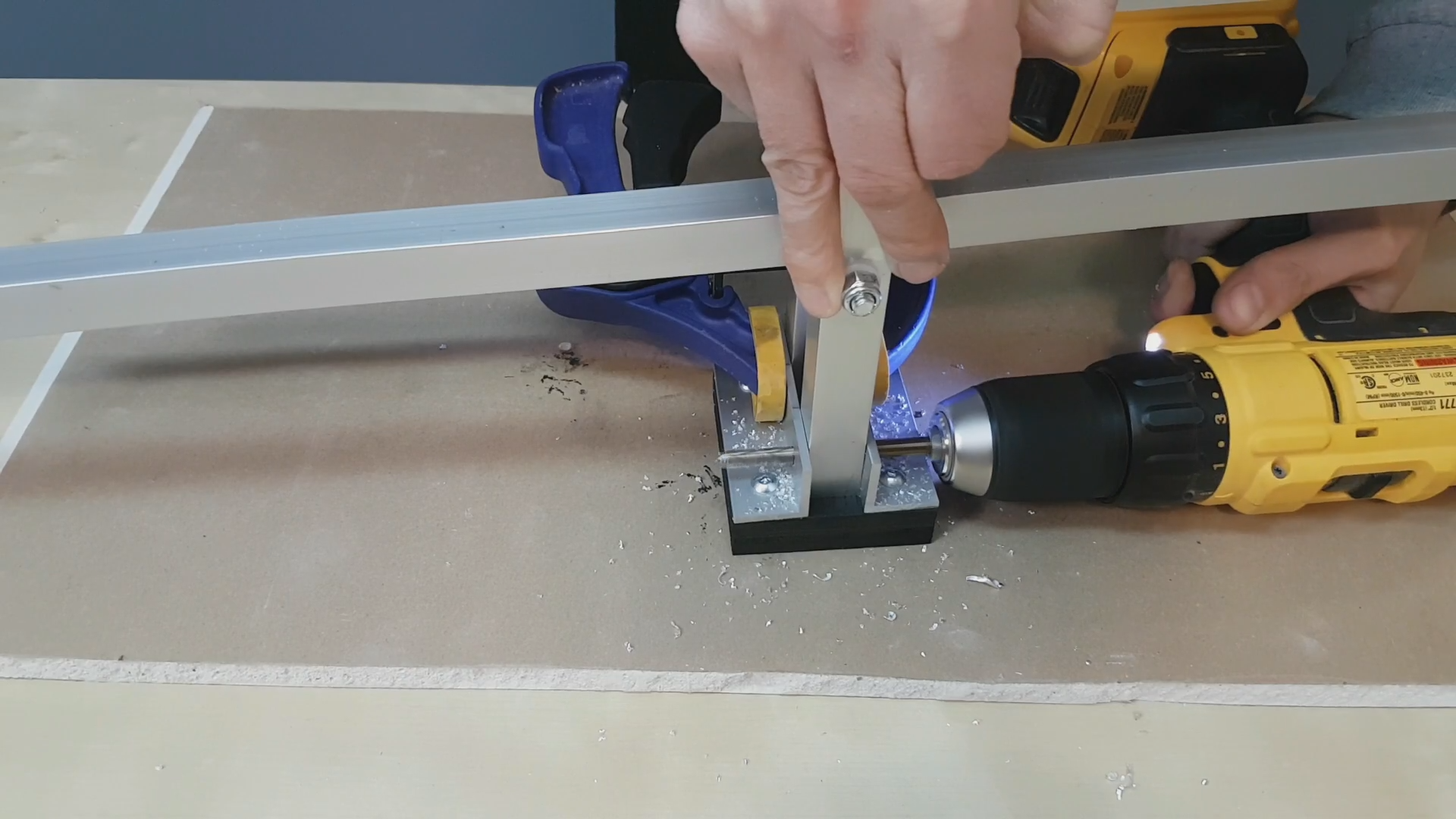 Easy DIY Camera Crane Jib : 5 Steps (with Pictures) - Instructables