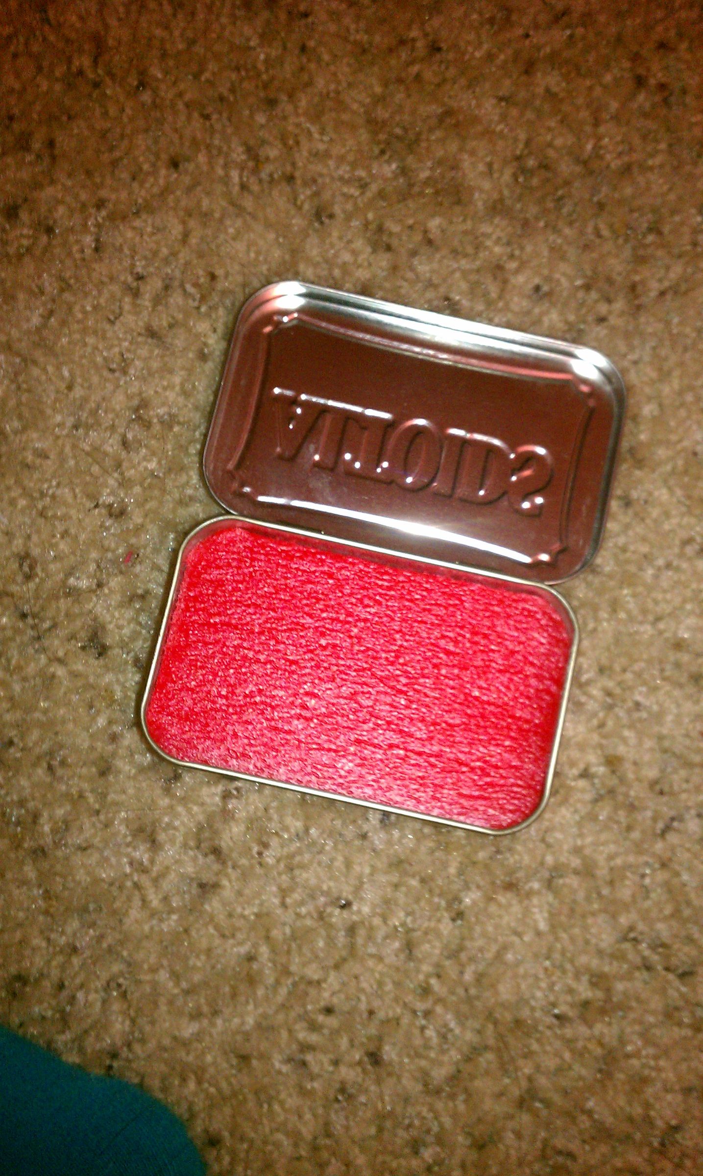 Stealthy Altoids Tin Grooming Kit : 4 Steps - Instructables