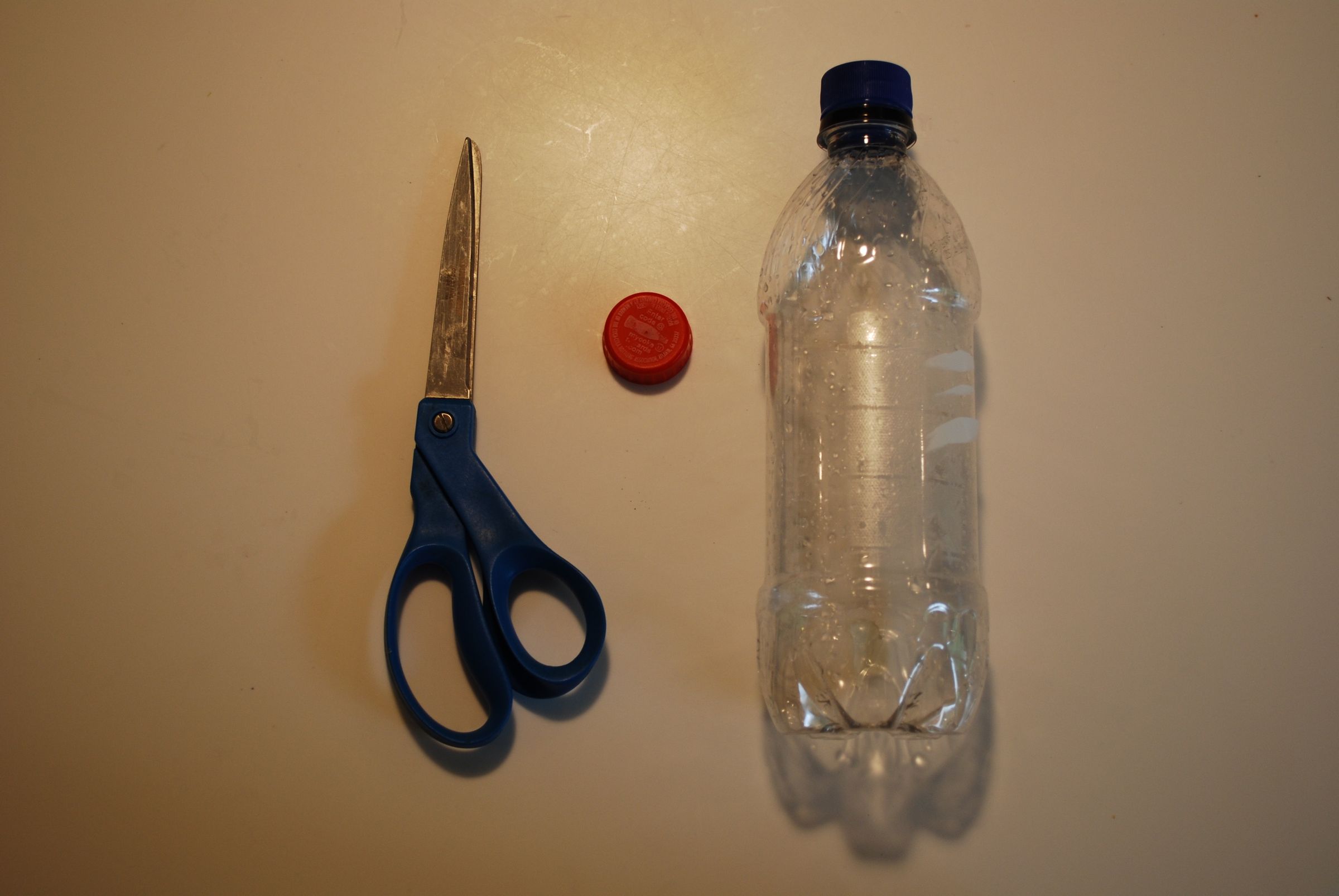 Micro (Geocache) Container : 10 Steps - Instructables