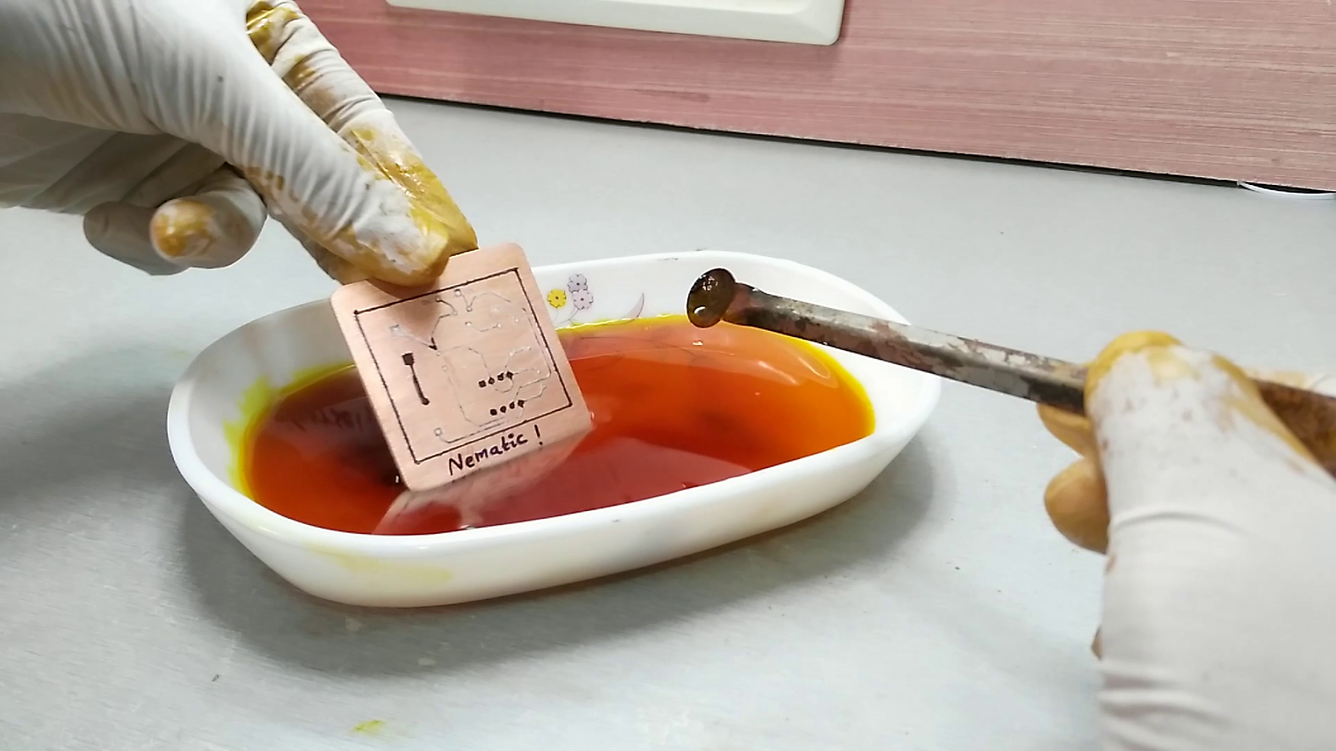 How to Design & PCB Etching- Part 2 : 7 Steps (with Pictures ...