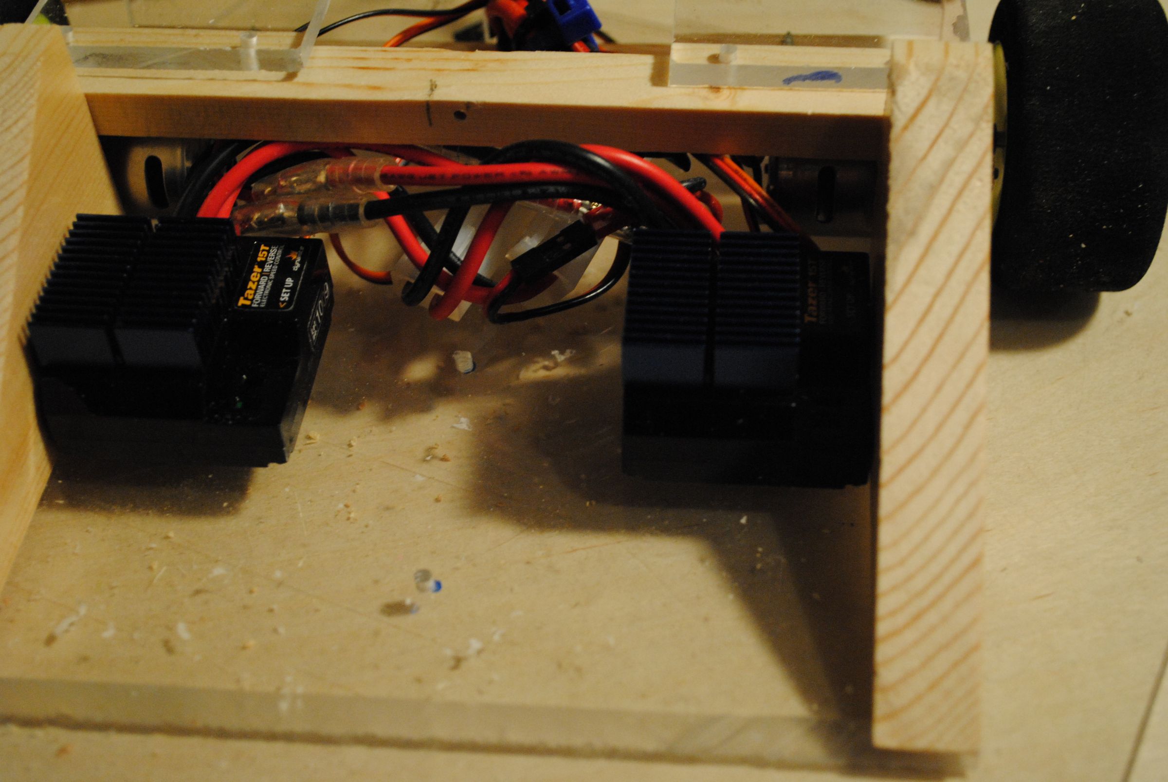 How to Make a Sumo Bot (Science Olympiad 2011 Rules) : 14 Steps (with Pictures) - Instructables