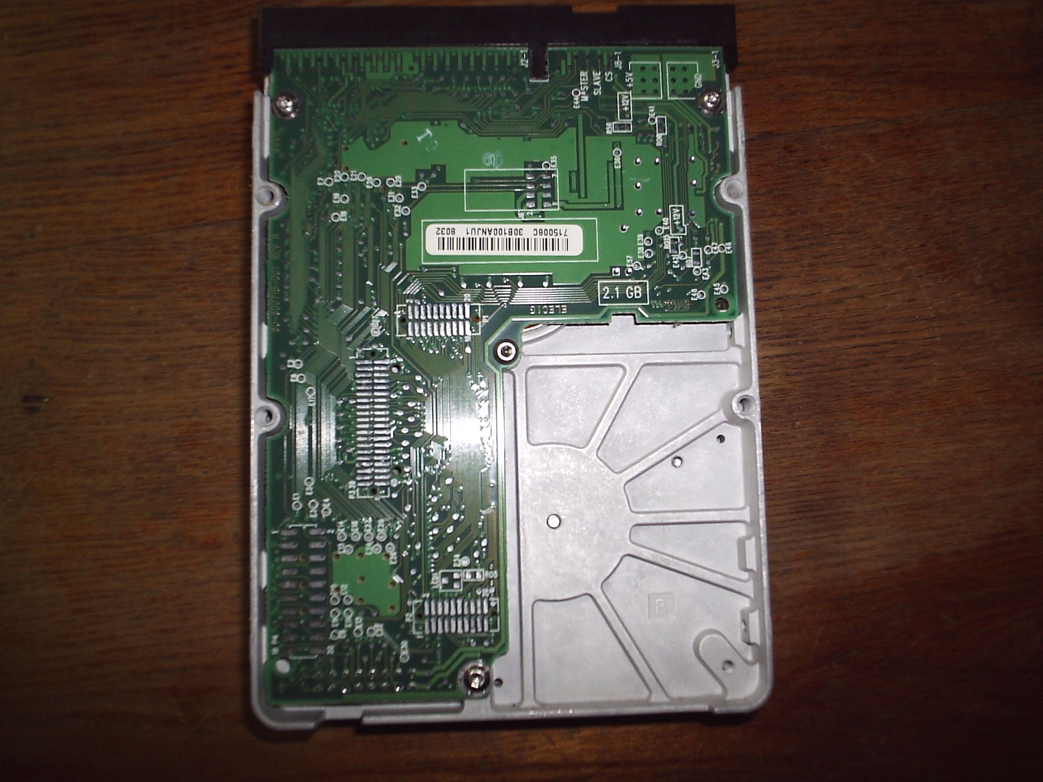 Computer Hard Drive Dissasembly : 9 Steps - Instructables