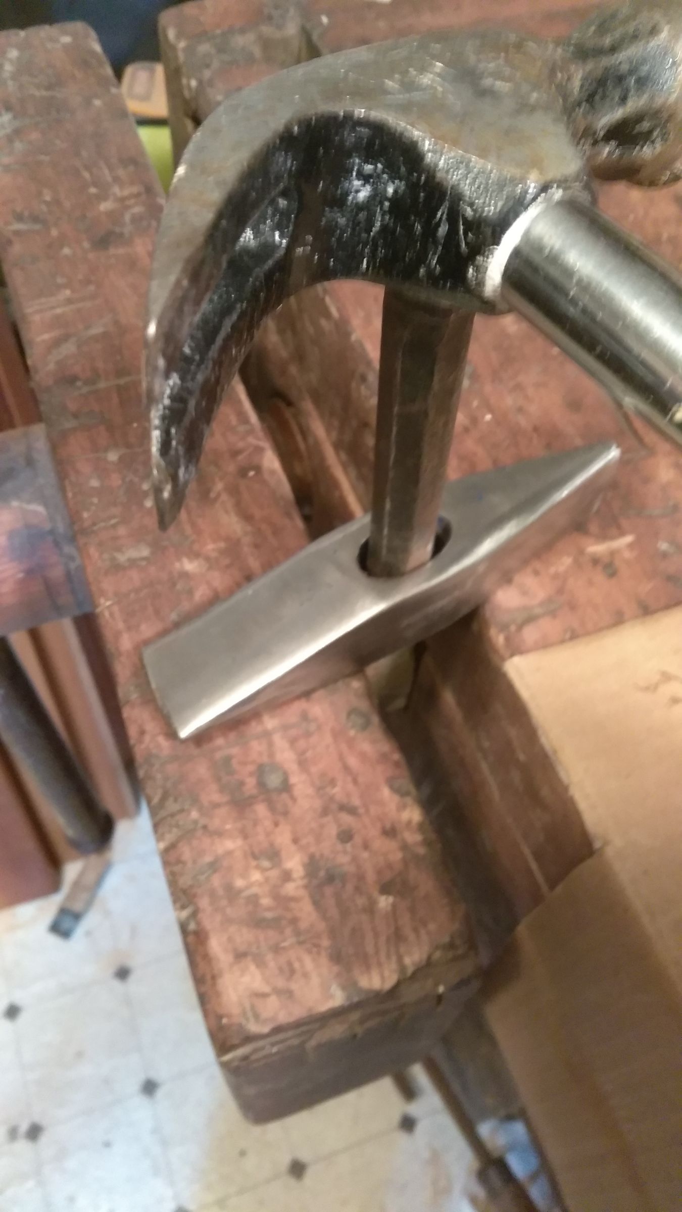Hammer Handle Replacement : 11 Steps (with Pictures) - Instructables