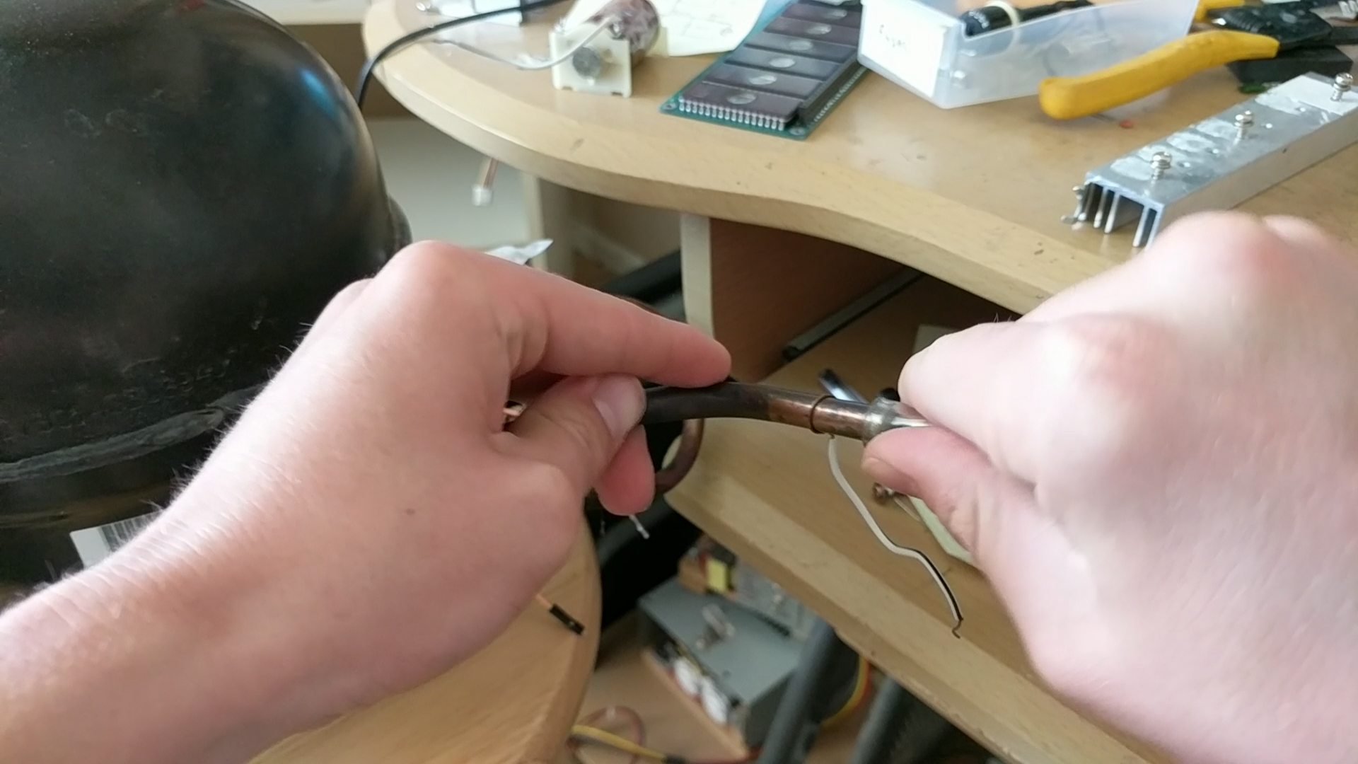 DIY Cathode Ray Tube: Interacting With Electrons : 12 Steps (with ...